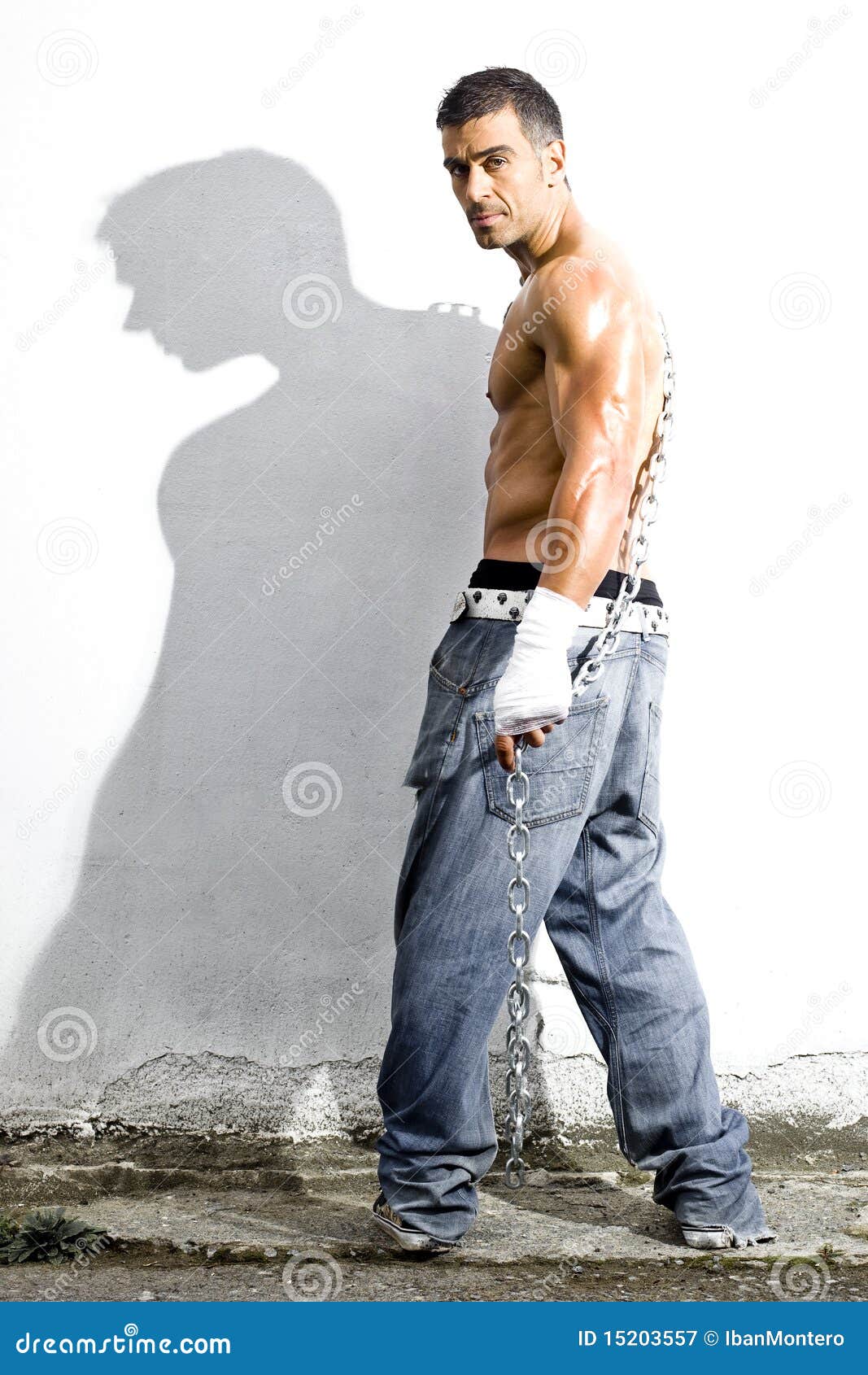 Homme grossier sexy image stock. Image du masculin, culturisme - 15203557