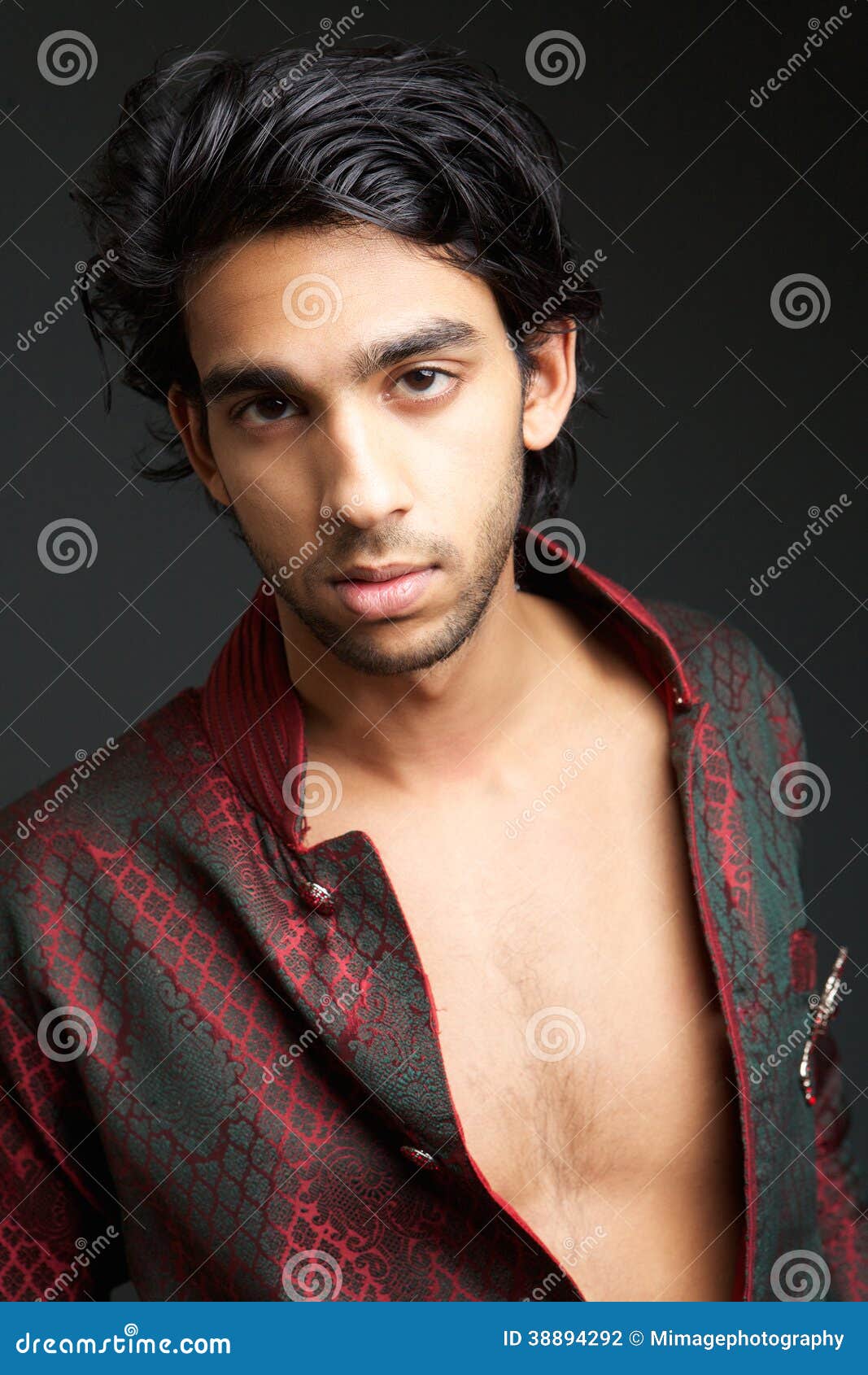 Homme indien sexy photo stock. Image of visage, homme - 38894292