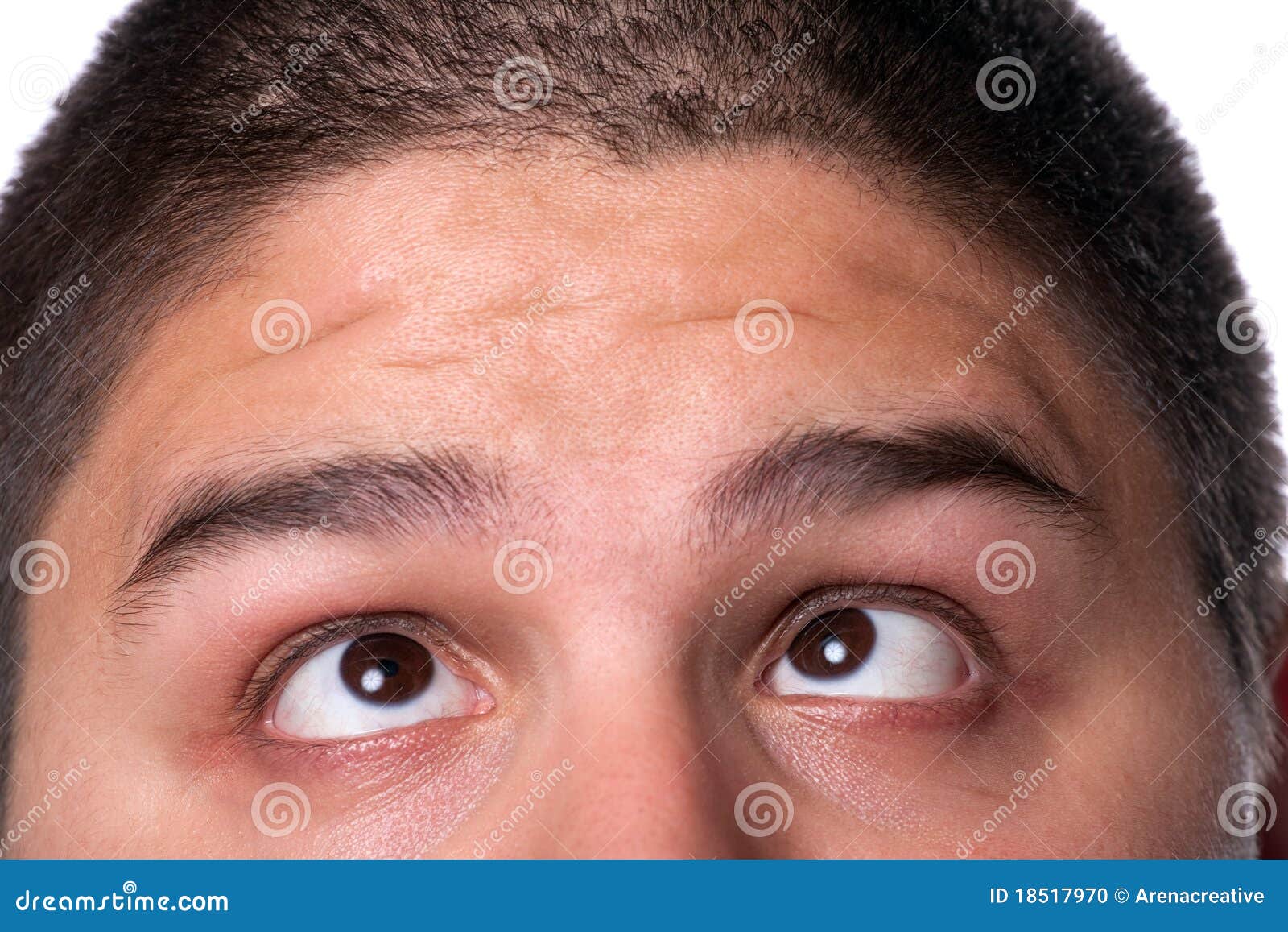 Homme Regardant Vers Le Haut Son Front Photo stock - Image du ...