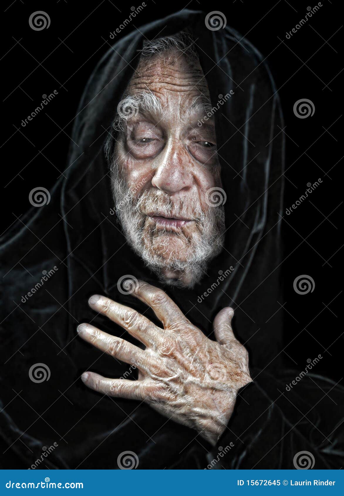 Homme spirituel image stock. Image du inquiété, aîné - 15672645