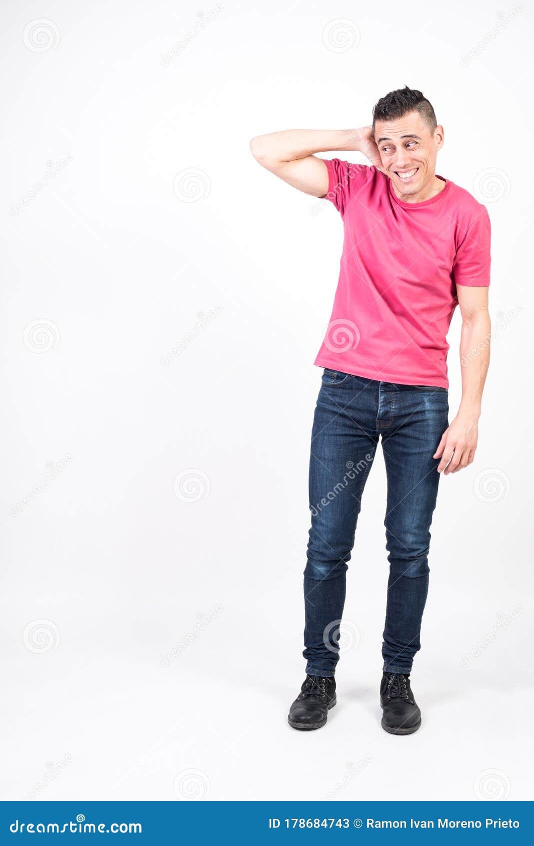 Homme timide image stock. Image du copie, simple, normal - 178684743