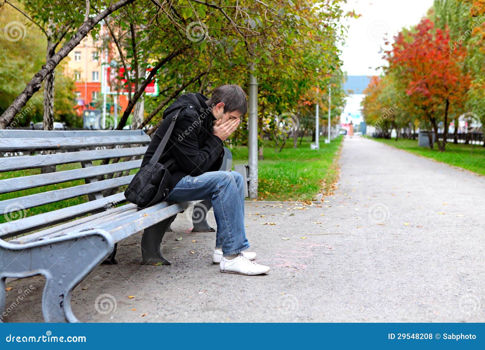 Homme triste photo stock. Image du inquiétude, caché - 29548208