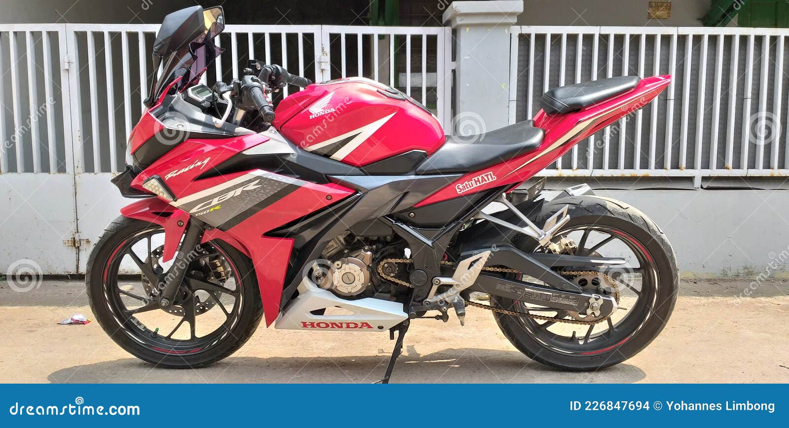 2016 Honda CBR150R Launched In Indonesia ZigWheels | atelier-yuwa.ciao.jp