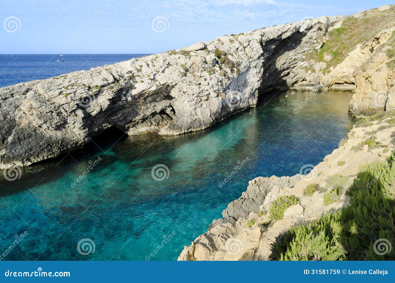 Hondoq Ir-Rummien in Gozo - Malta Stock Image - Image of romantic ...