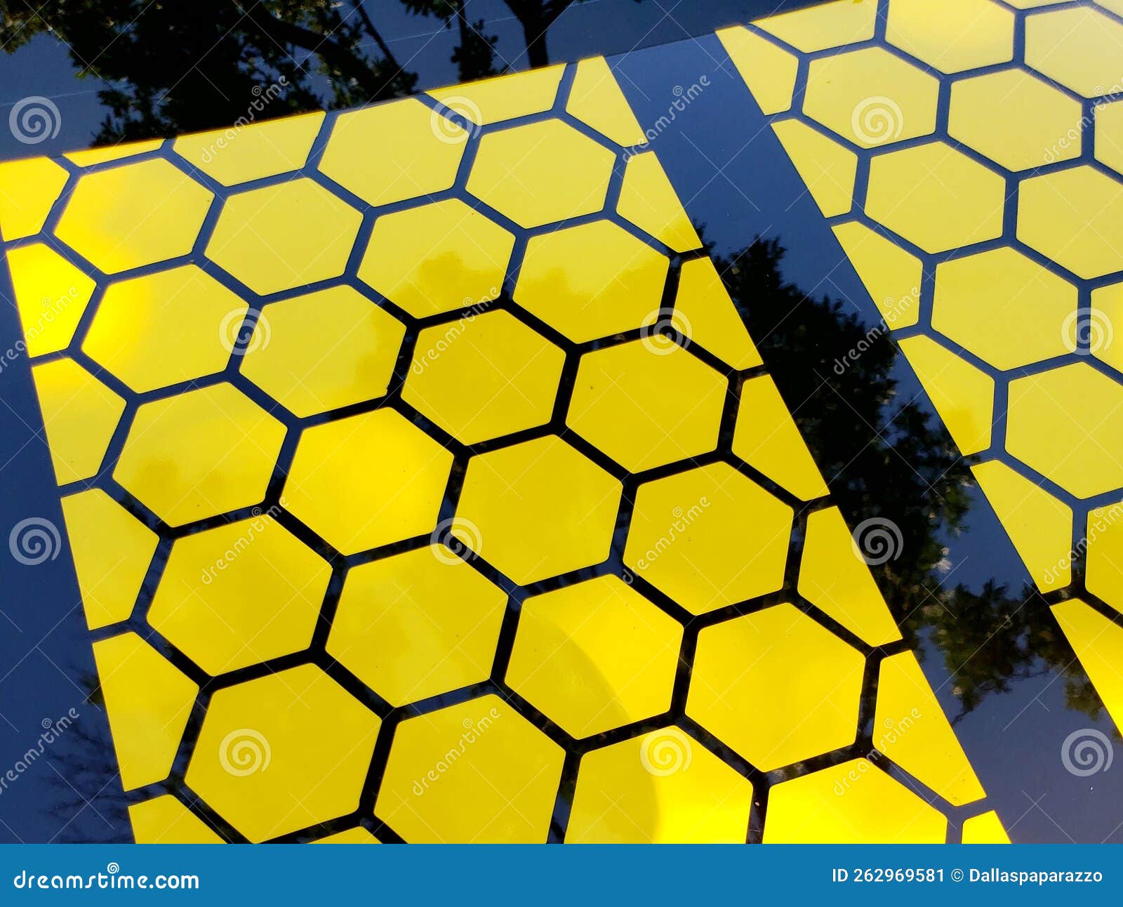 Honeycomb Wrap on Car Rear Deck Stock Image - Image of flooring, iron ...