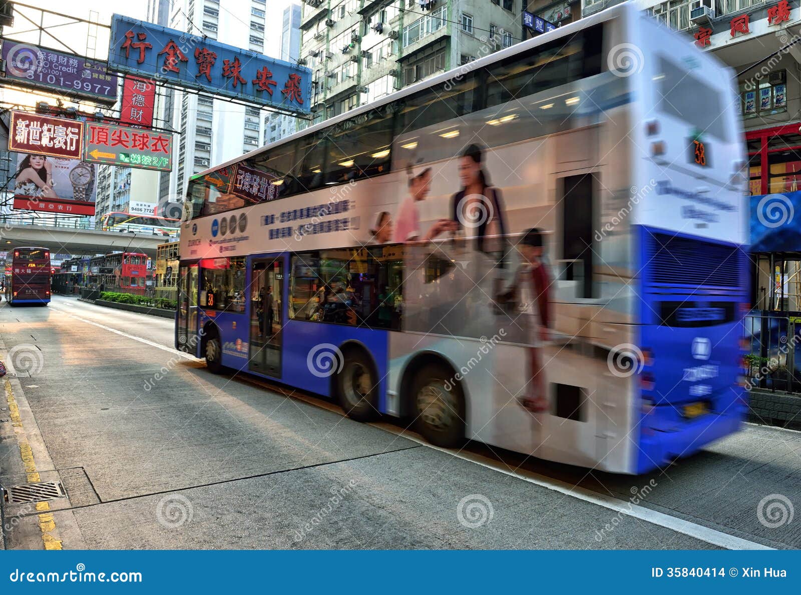 Hong Kong Bus image stock éditorial. Image du journée - 35840414