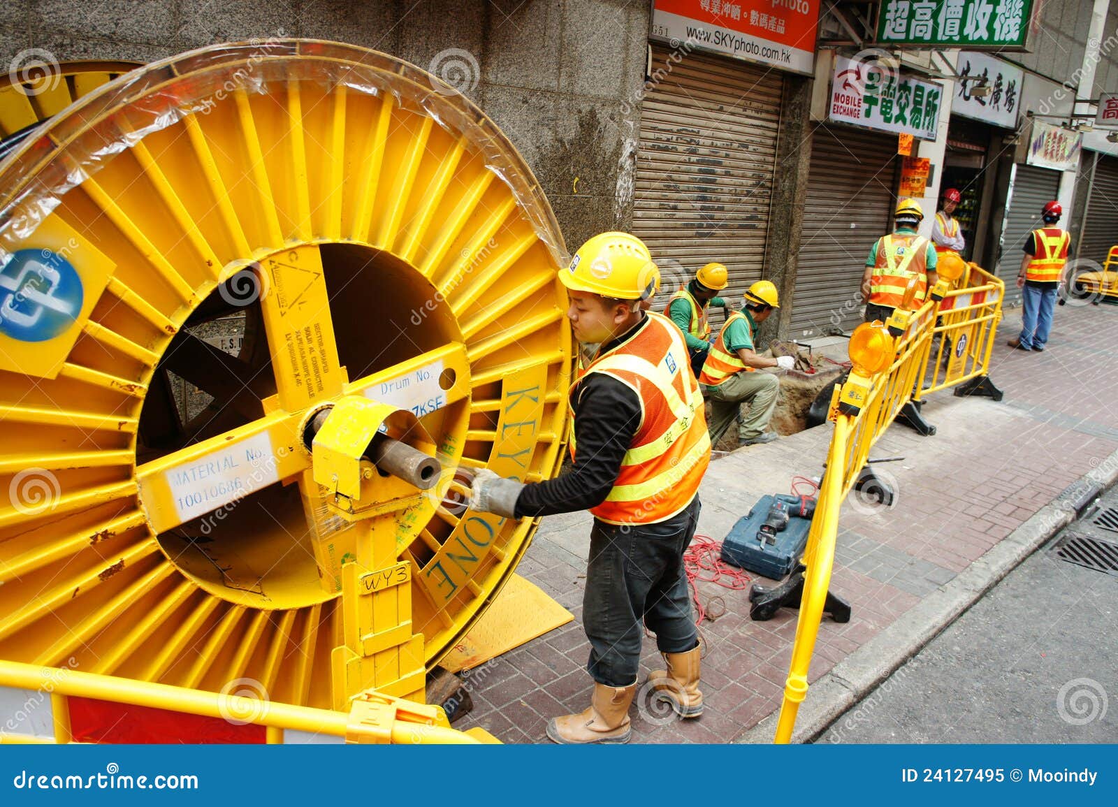 Hong Kong construction editorial image. Image of life - 24127495