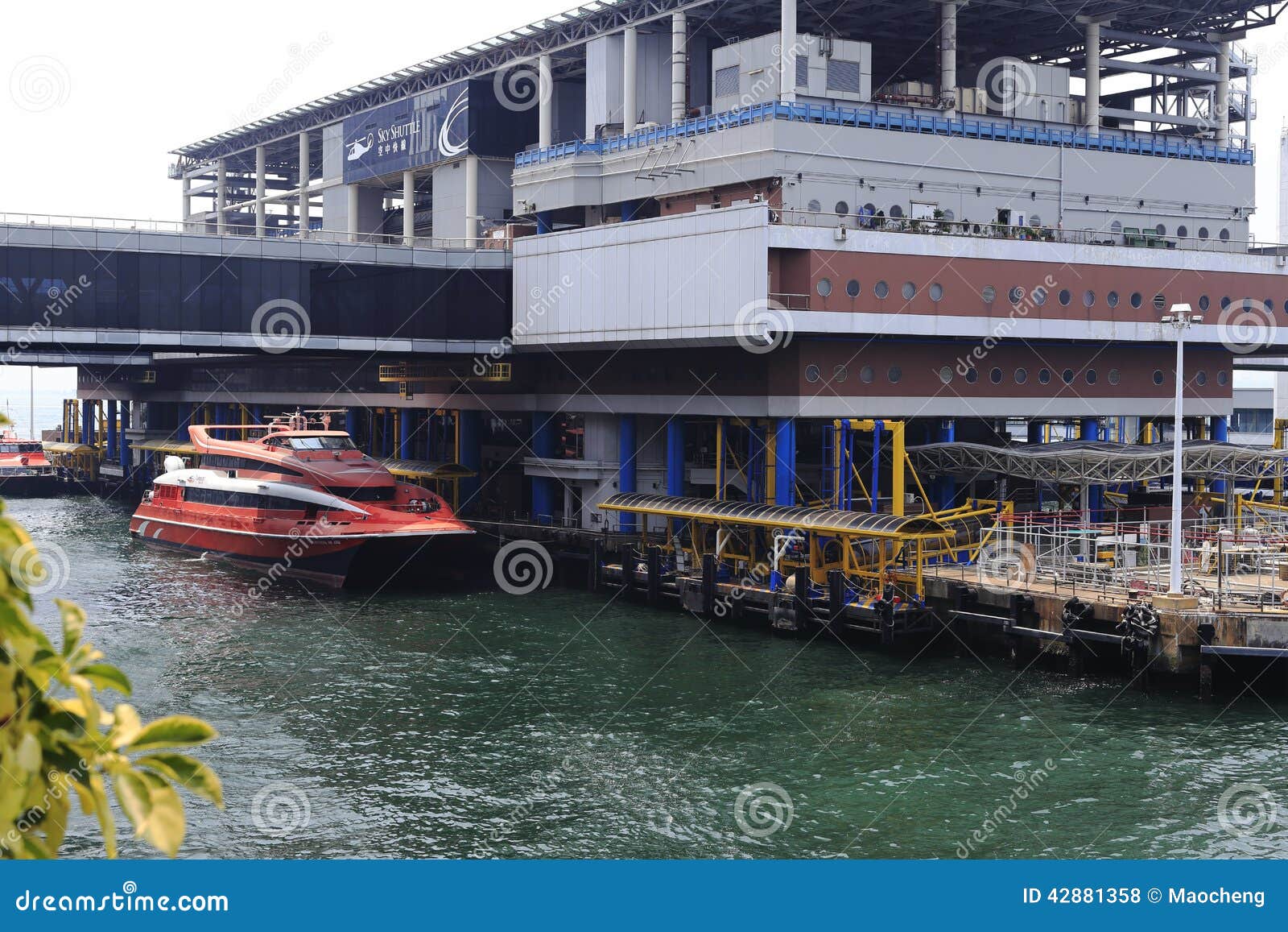 Hong kong ferry pier editorial stock photo. Image of ship - 42881358