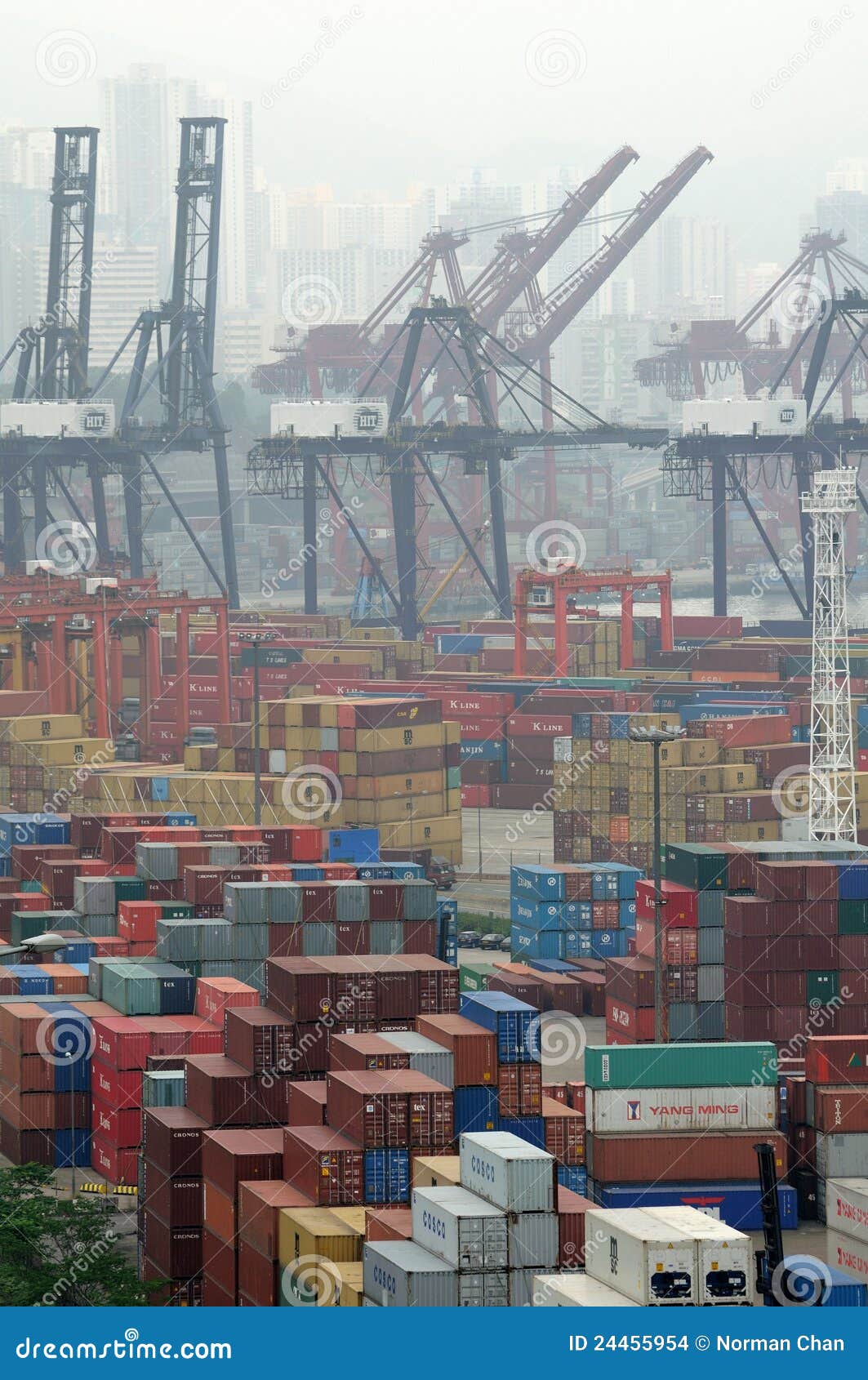 Hong Kong Kwai Chung Container Terminal Editorial Stock Image - Image ...