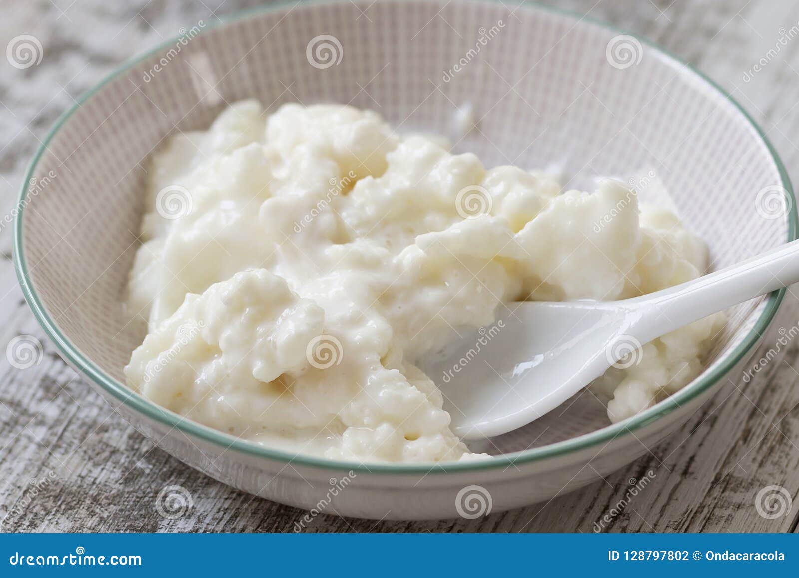 Hongo Del Kéfir De La Leche Foto de archivo - Imagen de amargo, bebida ...