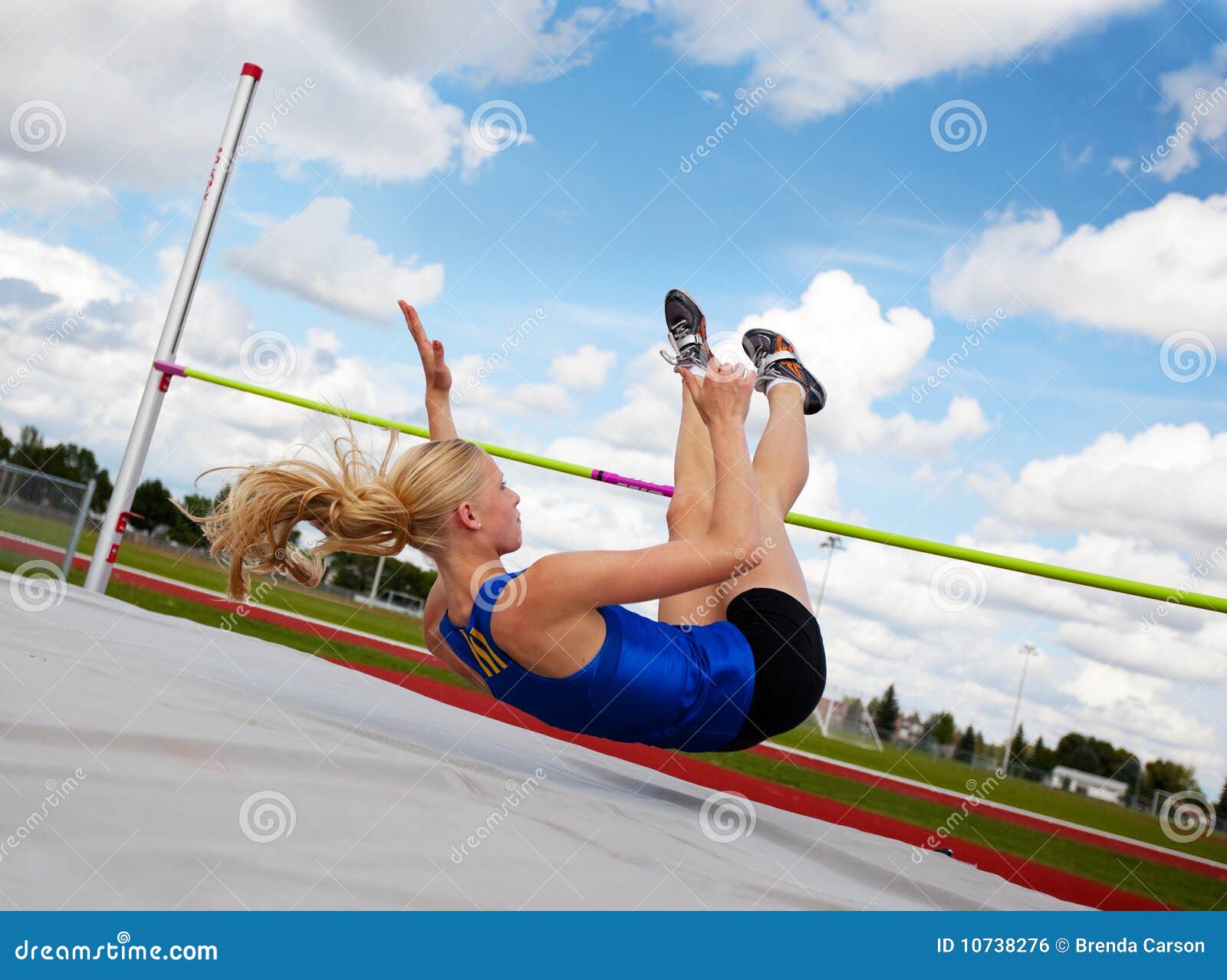 Hoogspringen stock foto. Image of sprong, concurrentie - 10738276