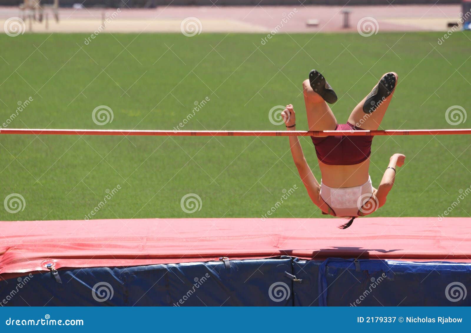 Hoogspringen stock afbeelding. Image of hoog, concurrentie - 2179337