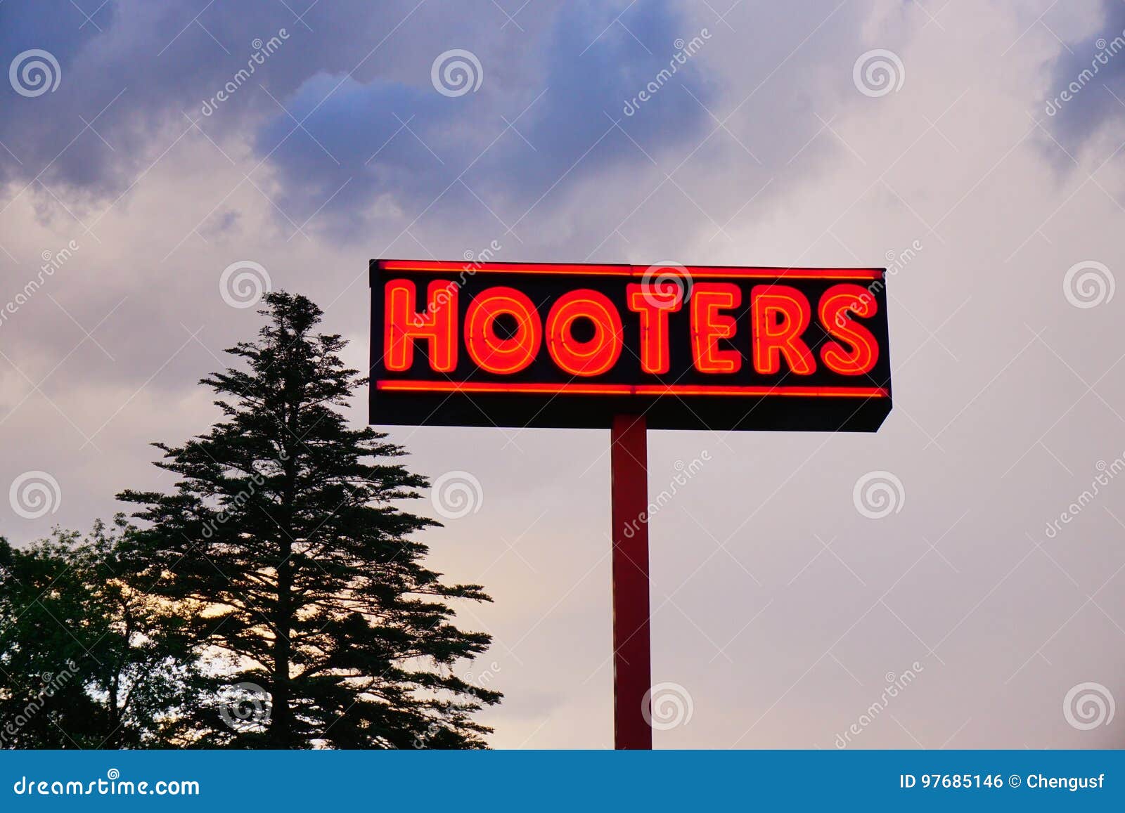 Hooter restaurant editorial photo. Image of editorial - 97685146