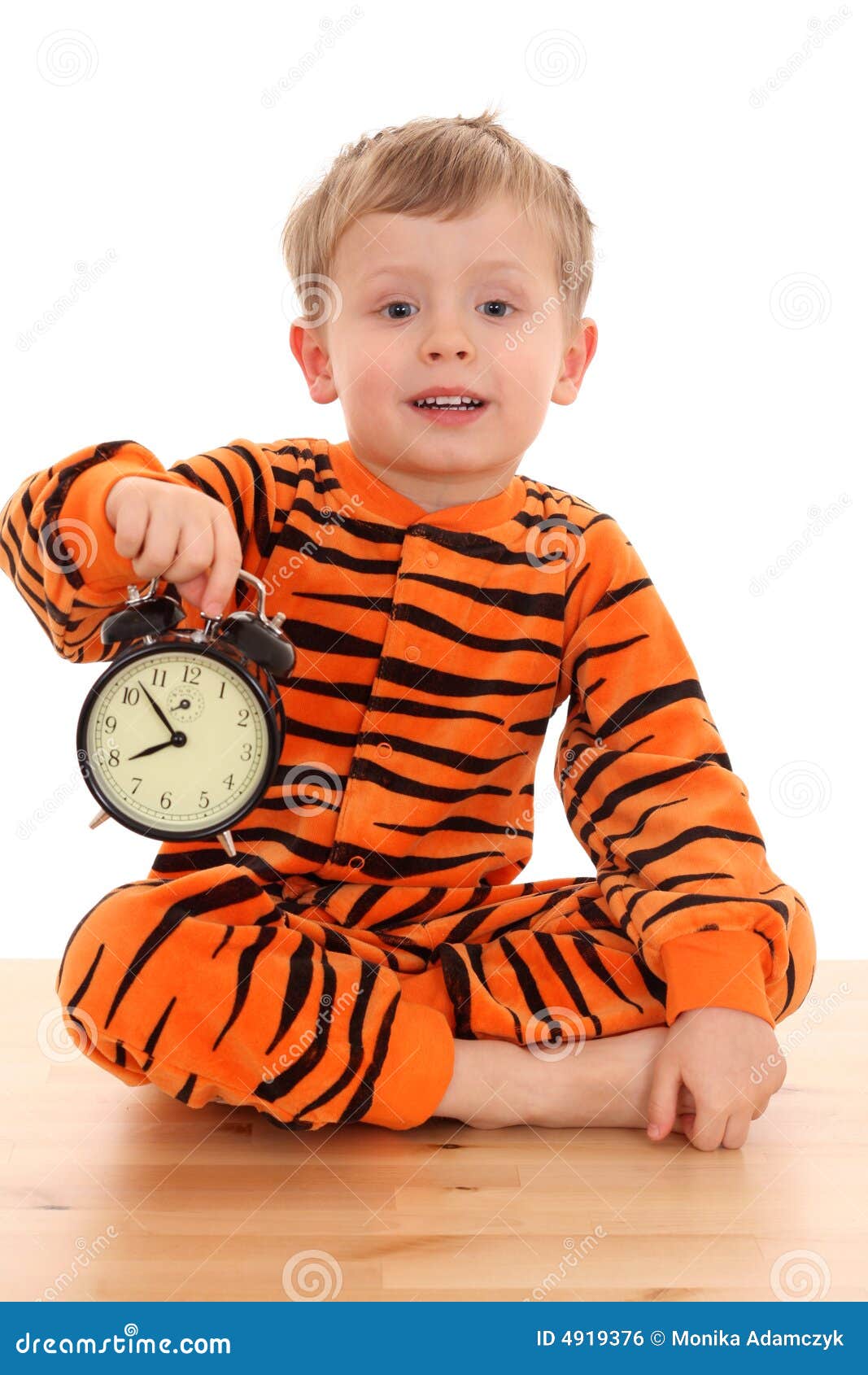 Hora de acostar foto de archivo. Imagen de nightwear, preescolar - 4919376