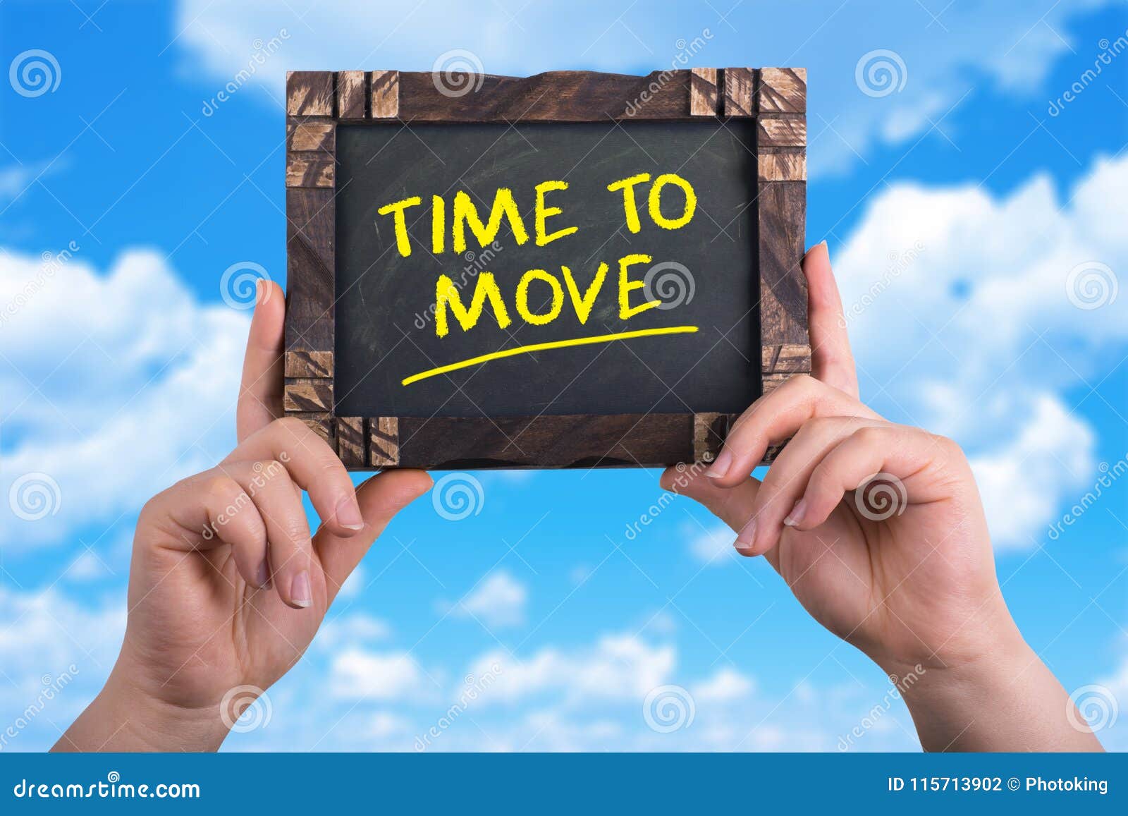 Hora de mover-se foto de stock. Imagem de etapas, encaminhar - 115713902