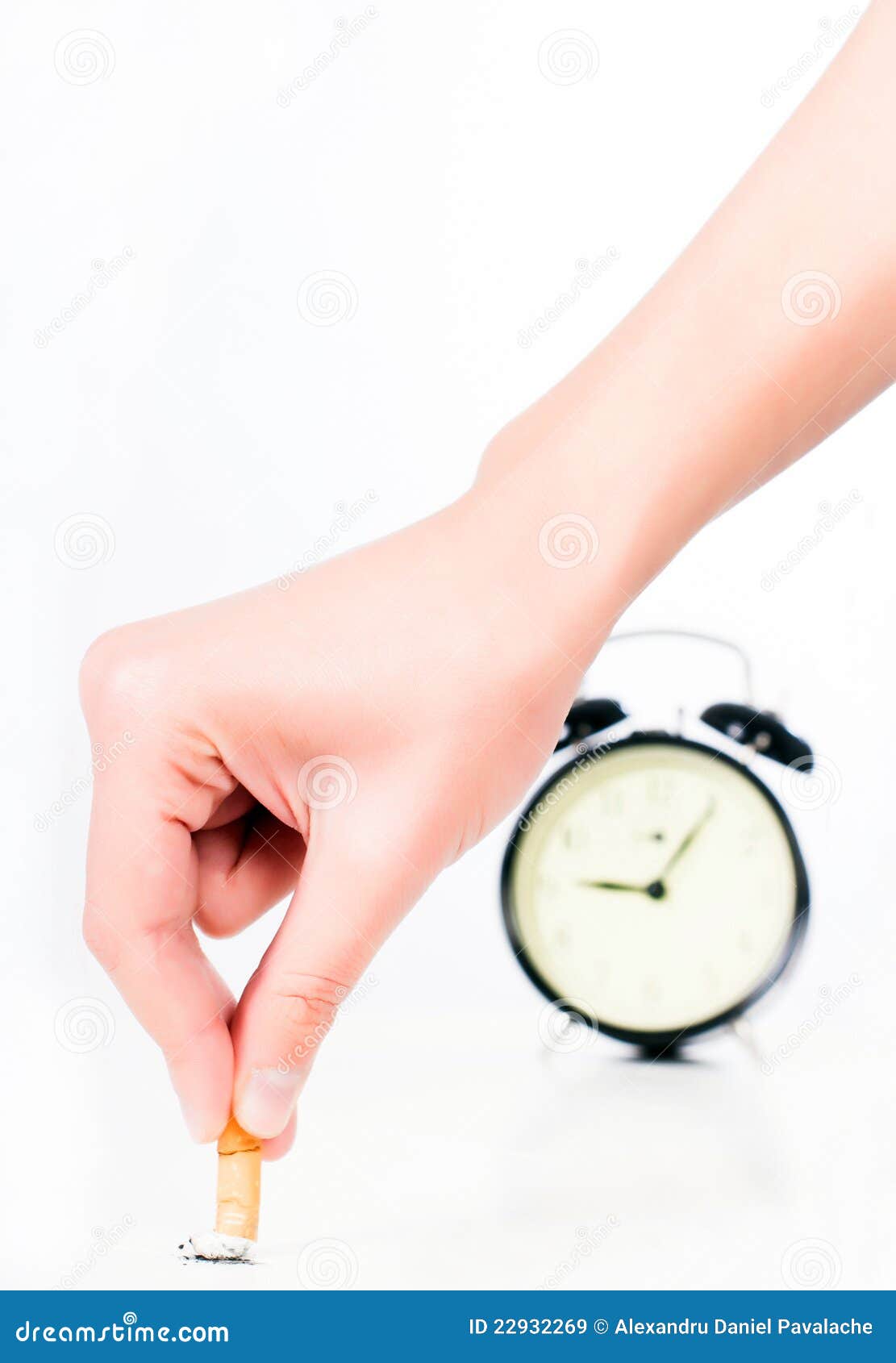 Hora de salir el fumar imagen de archivo. Imagen de duro - 22932269