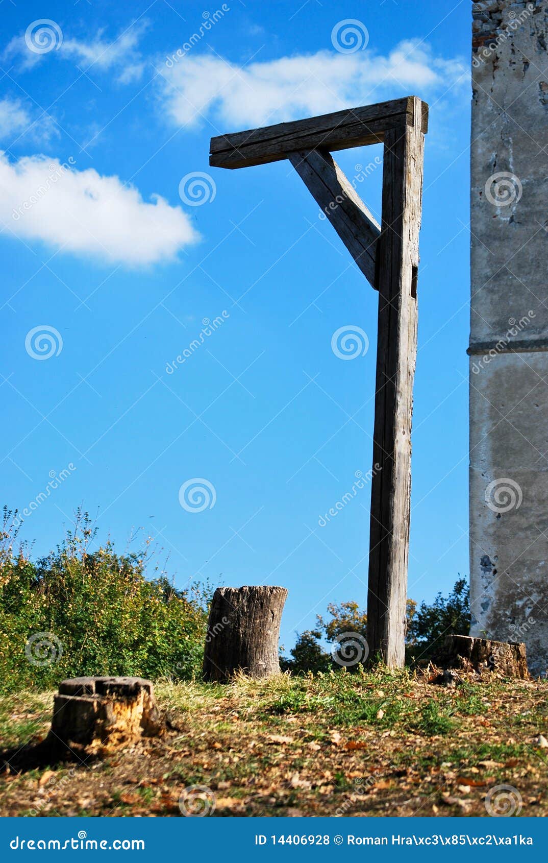 Horca medieval foto de archivo. Imagen de muerto, matanza - 14406928