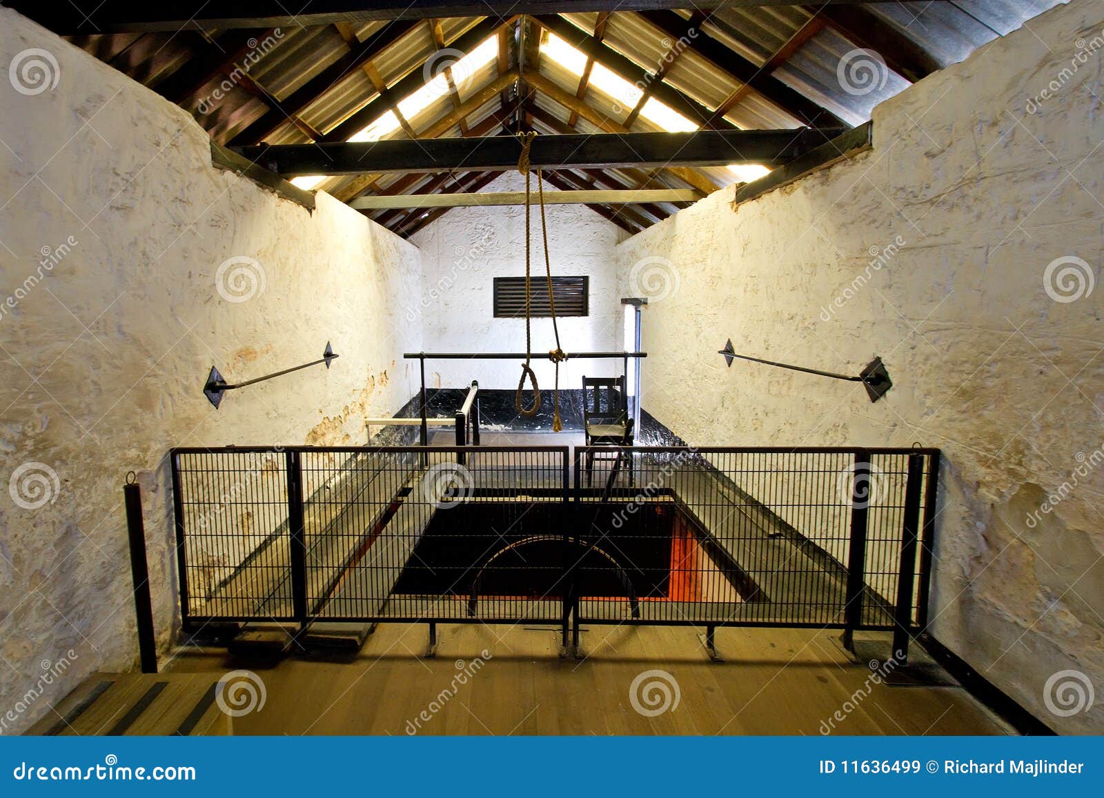Horca vieja de la prisión imagen de archivo. Imagen de horca - 11636499