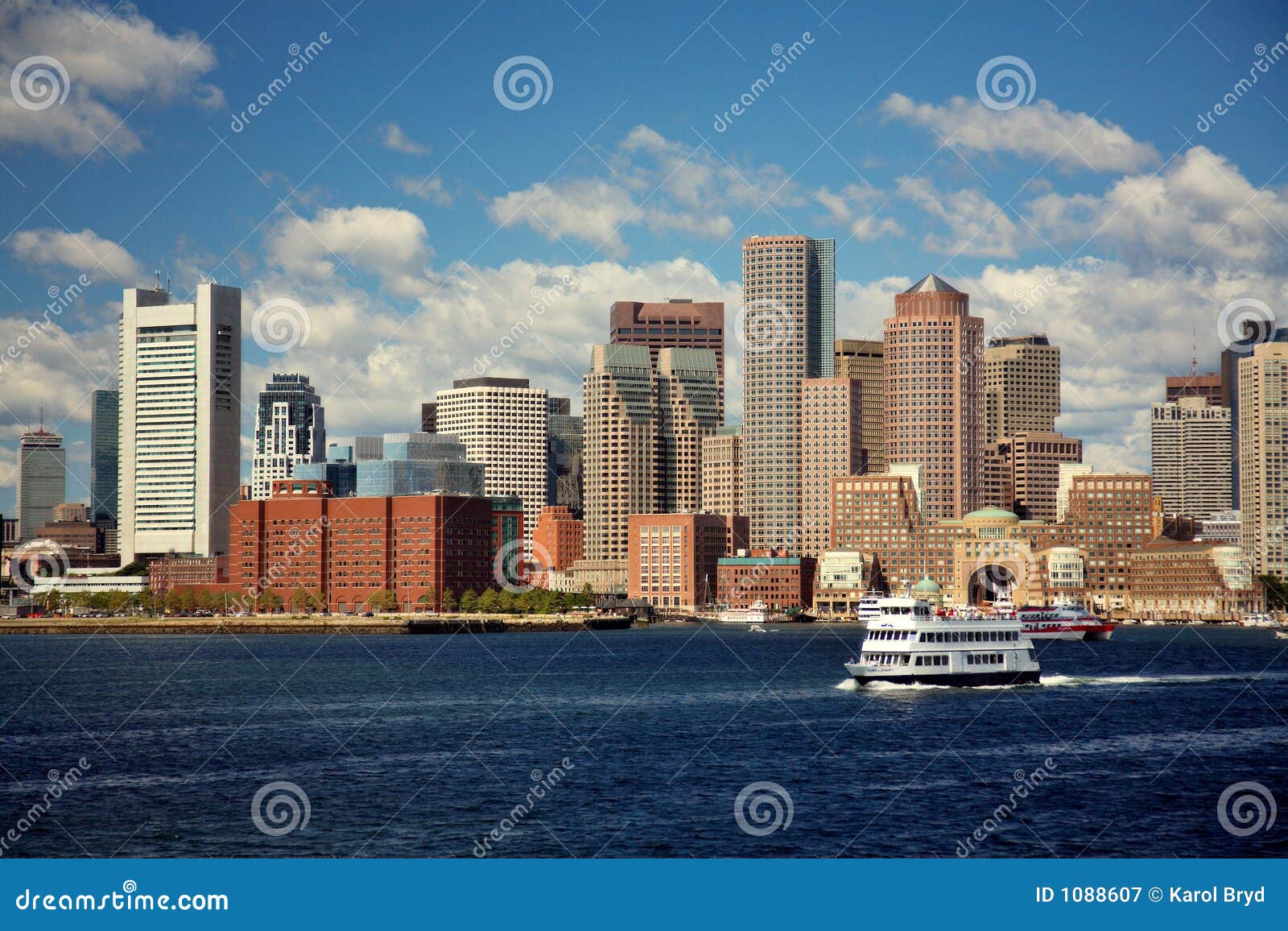 Horizon de Boston image stock. Image du ville, hancock - 1088607