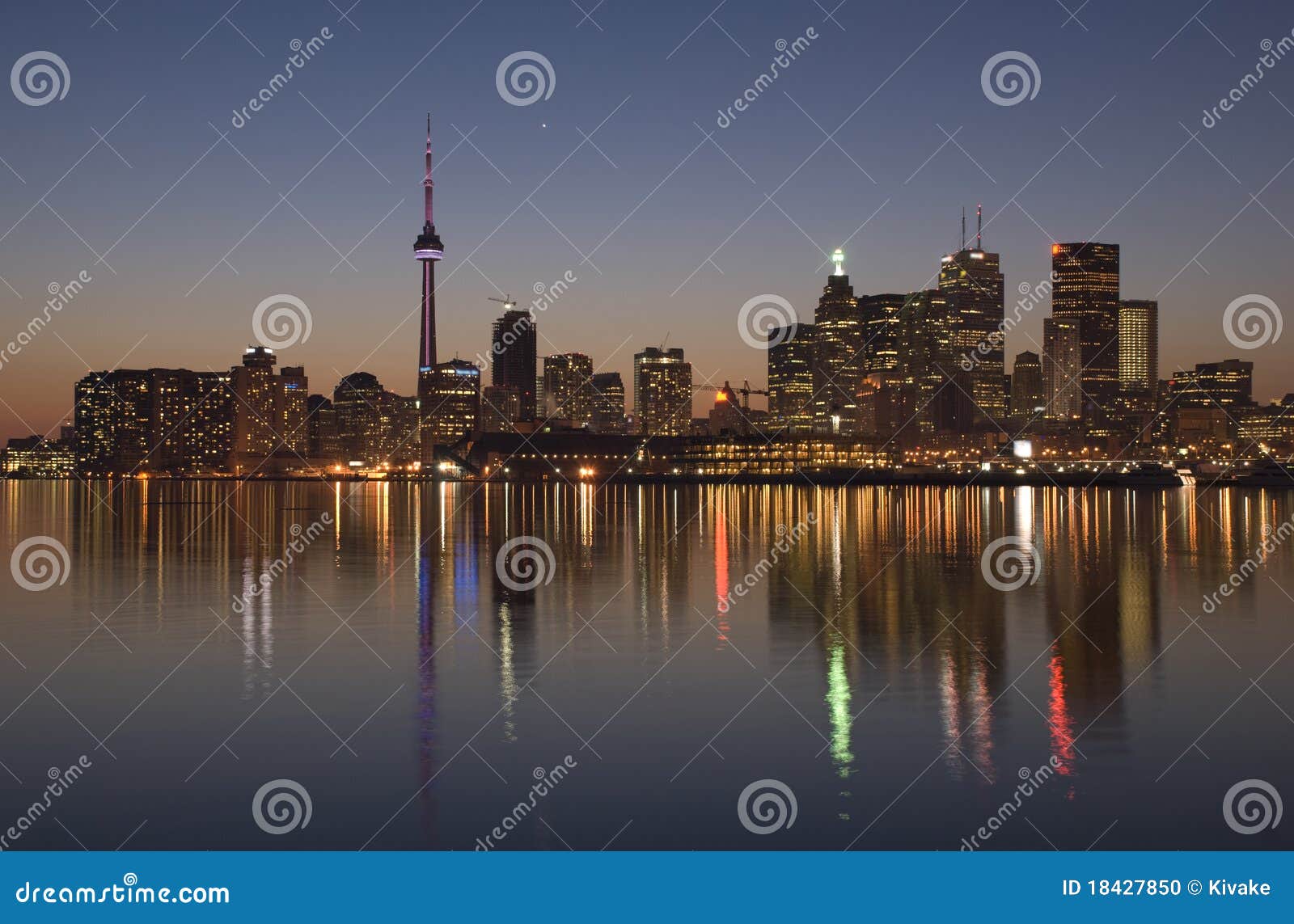 Horizon De Toronto En Couleurs Photo stock - Image du ontario, ville ...
