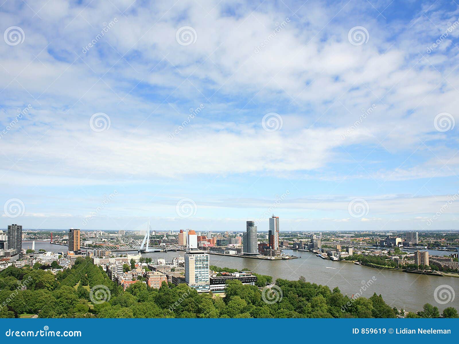 Horizon van Rotterdam stock afbeelding. Image of holland - 859619