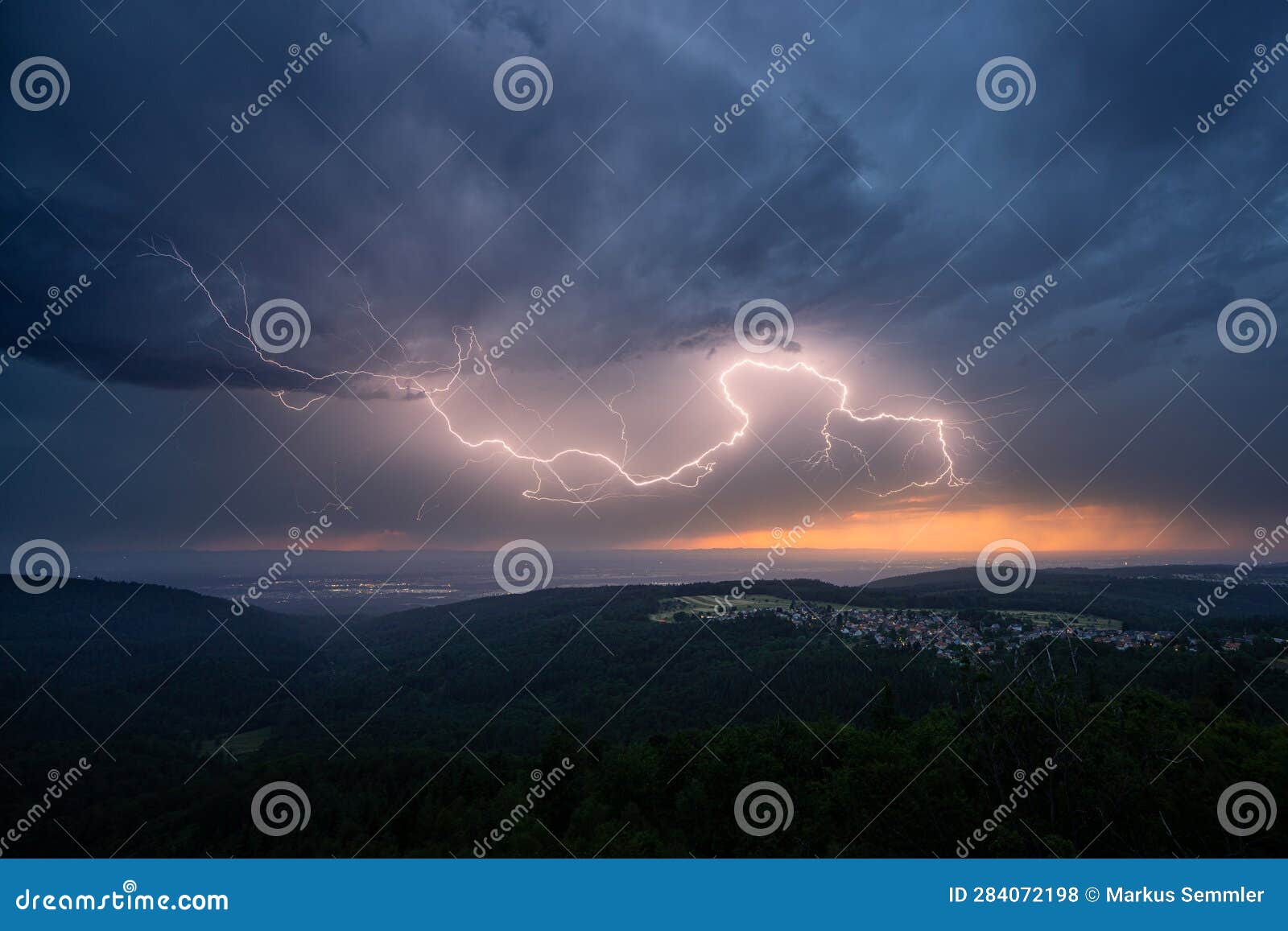 Horizontal Lightning Over the Upper Rhine Plain between Rastatt and ...