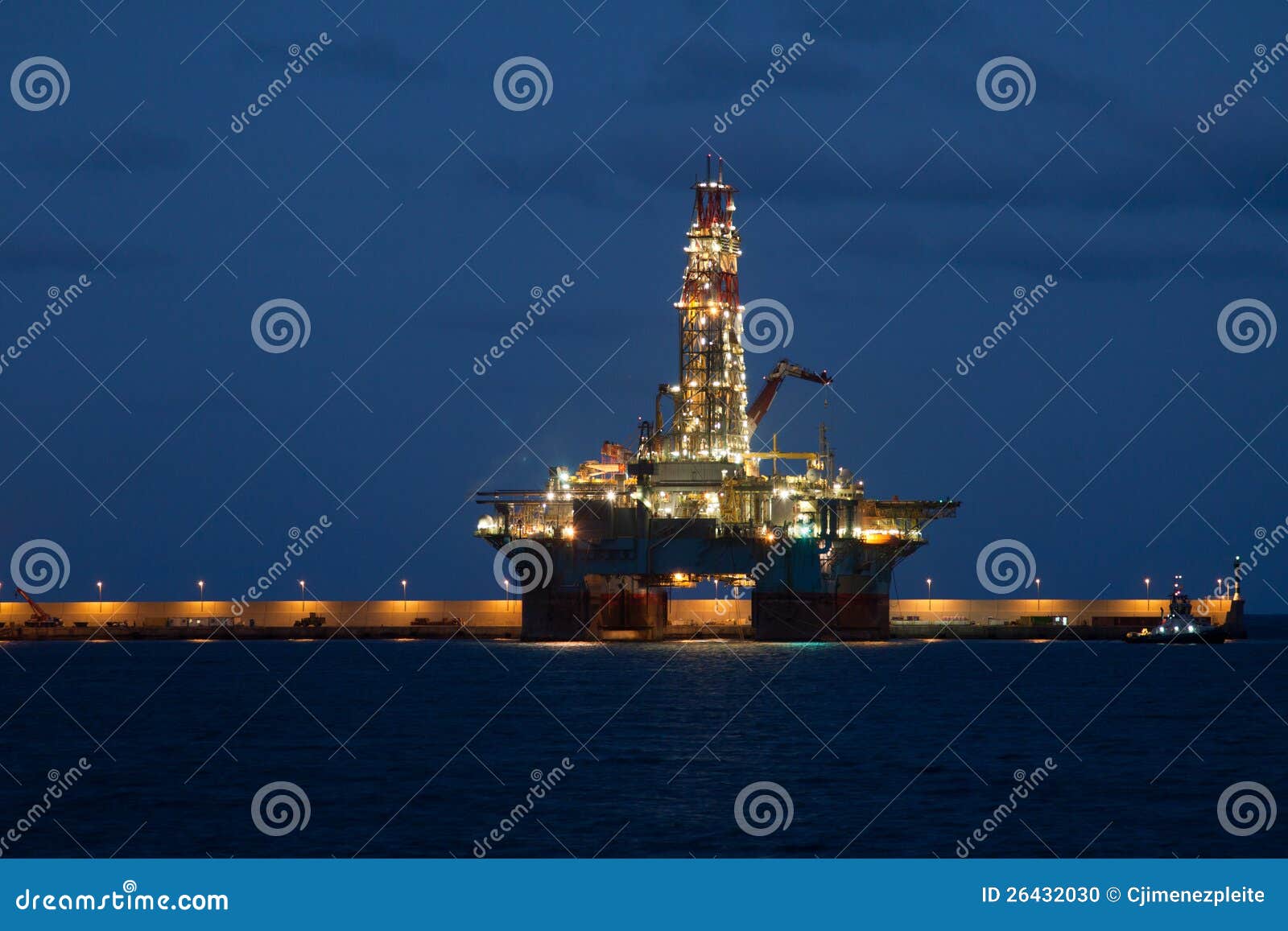 Horizontal Oil Drilling Platform at Night in Cana Stock Photo - Image ...