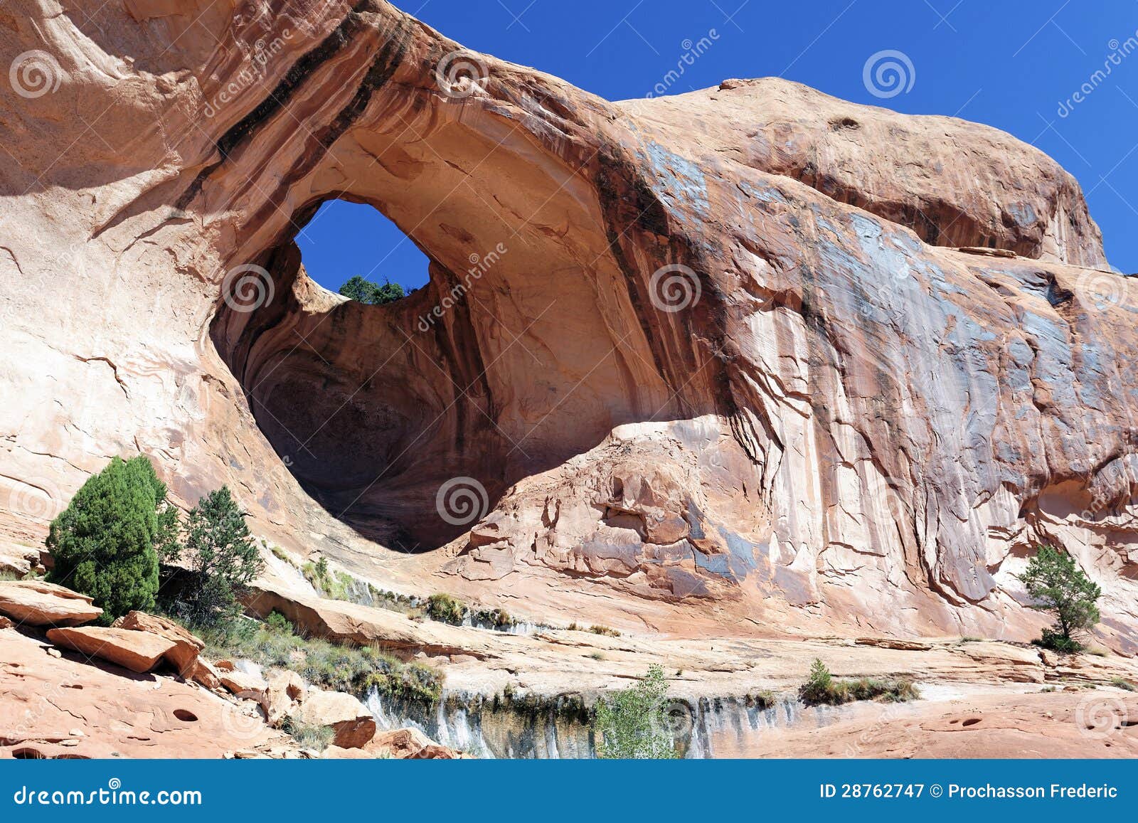 Horizontal View Bowtie Arch Stock Image - Image of landscape, outdoors ...