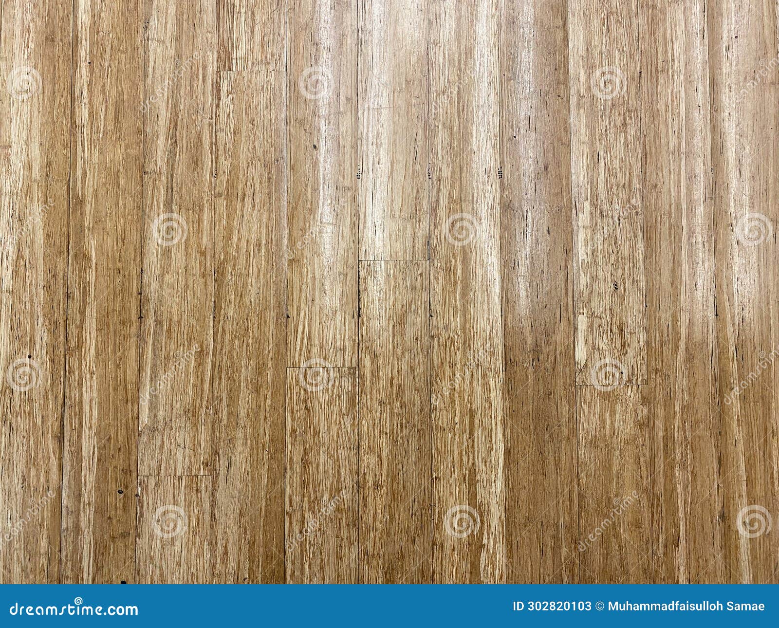 Horizontal Wood Paneling, Creating a Sense of Space and Openness in ...