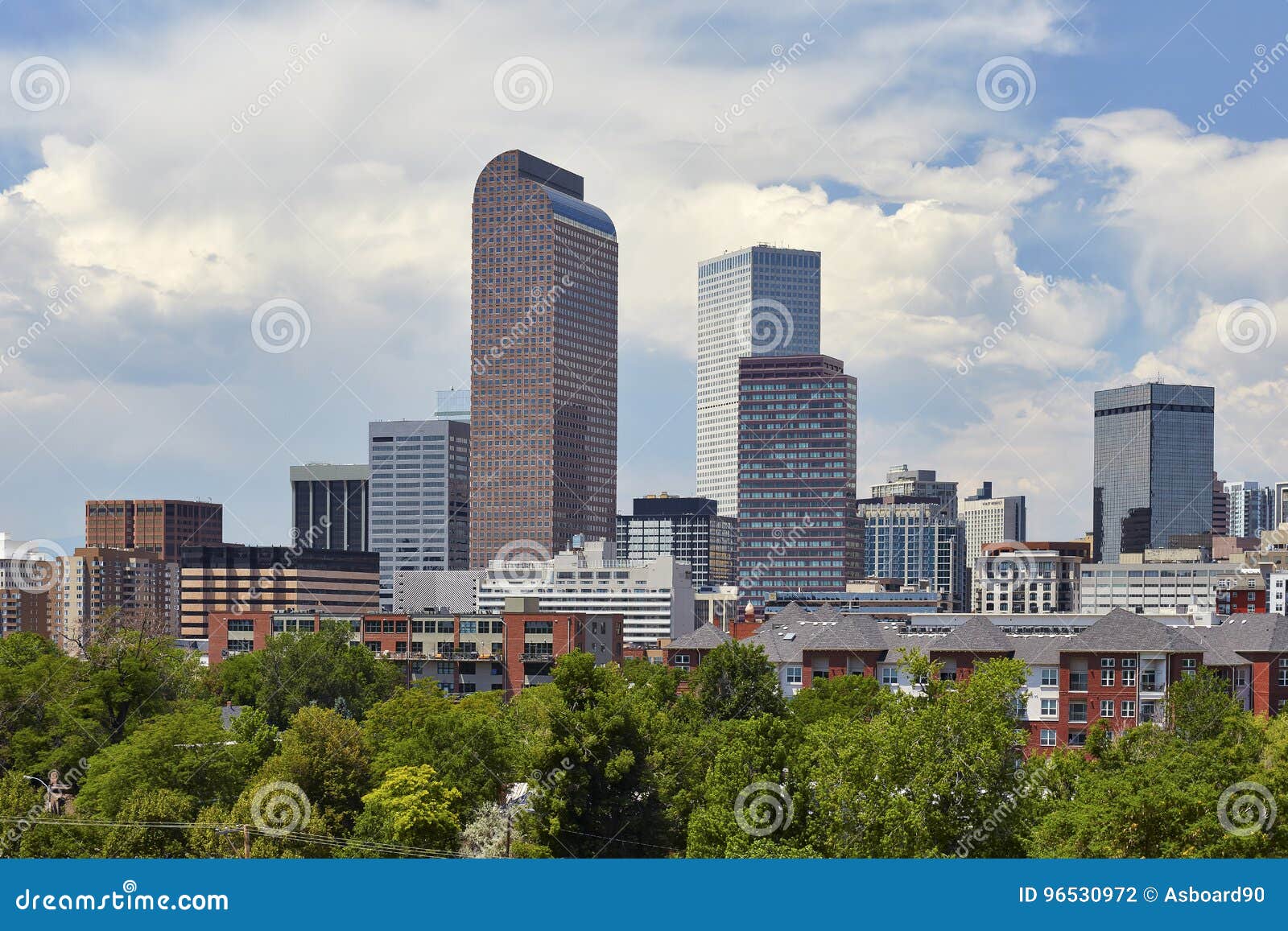 Horizonte De Denver, Colorado Fotografía editorial - Imagen de ...