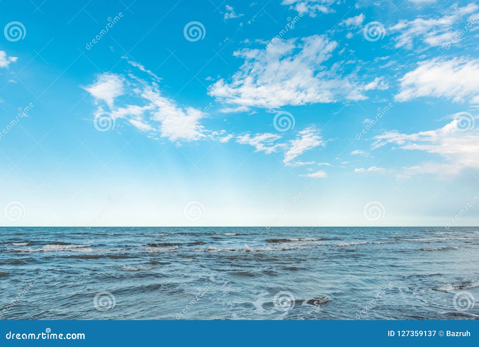 Horizonte Sobre El Mar, Cielo Claro Imagen de archivo - Imagen de cielo ...