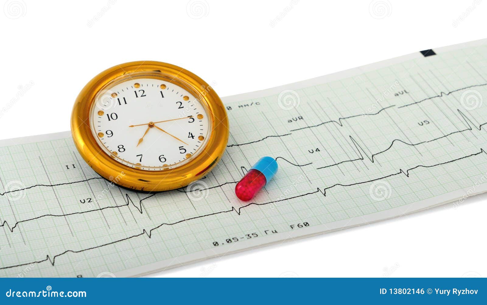 Horloge De Cardiogramme De Coeur Photo stock - Image du heartbeat ...