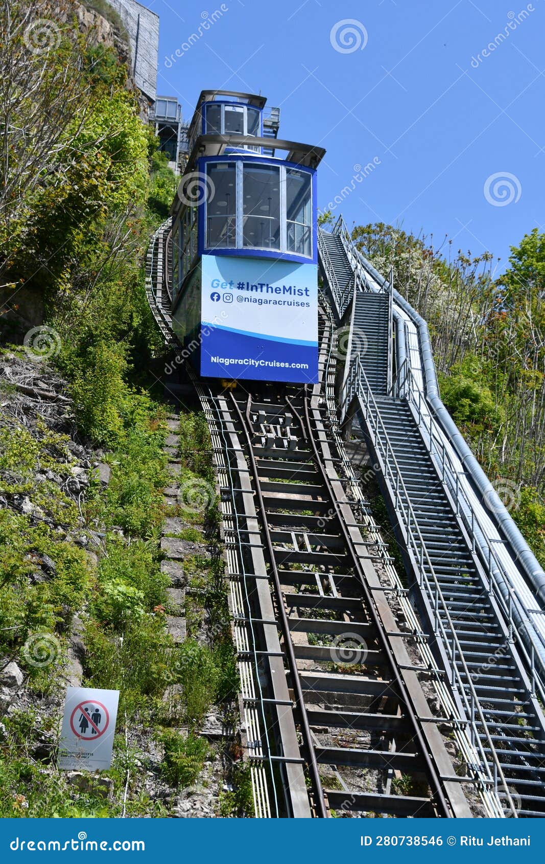 Hornblower Niagara Funicular Railway Tram at Niagara Falls in Ontario ...