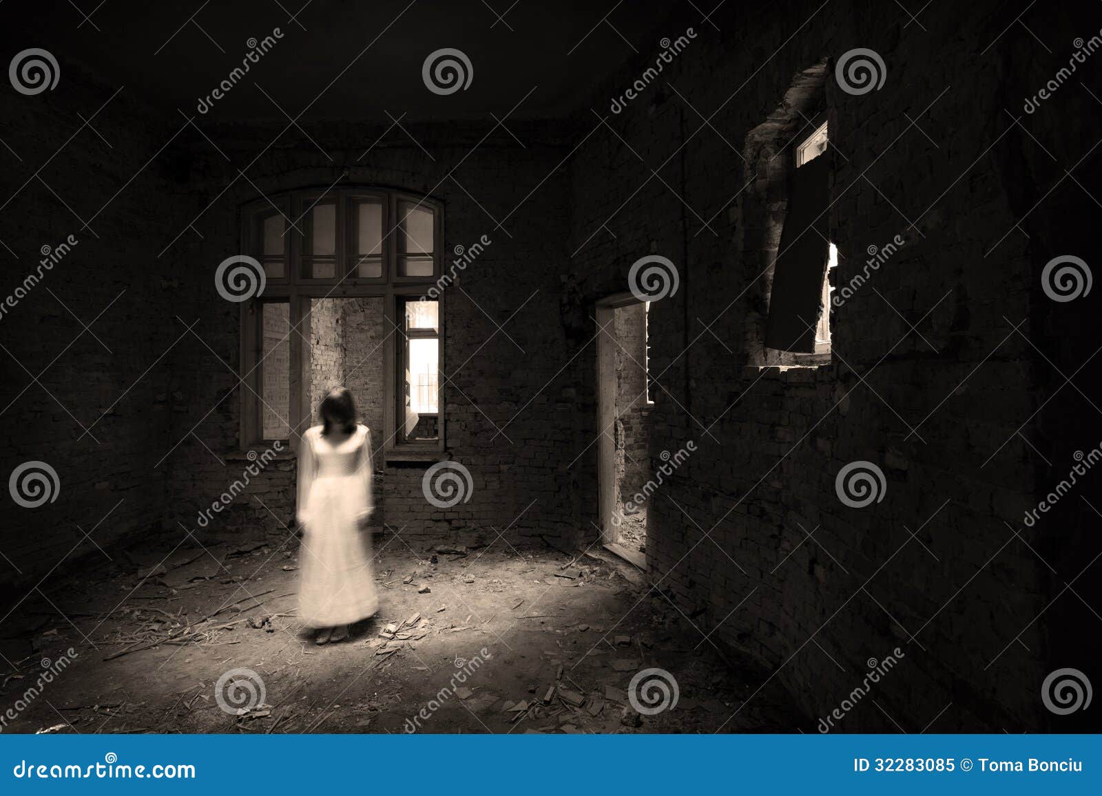 Horror movie scene stock image. Image of fear, dreams - 32283085