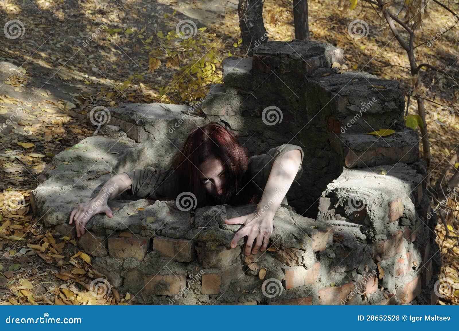 Horror woman stock photo. Image of hand, outdoor, lady - 28652528