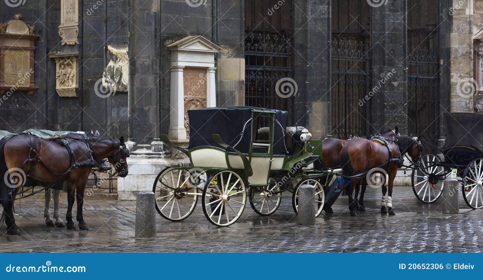 Horse Carriages Vienna stock photo. Image of cathedral - 20652306