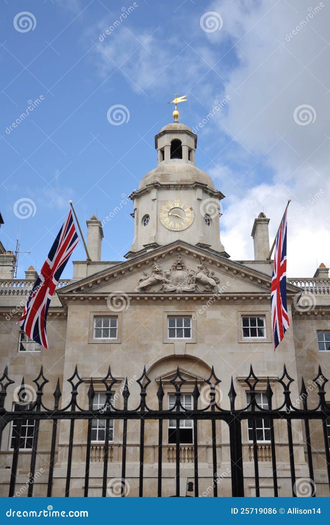 Horse Guards Arch and Parade Stock Photo - Image of sunny, kingdom ...