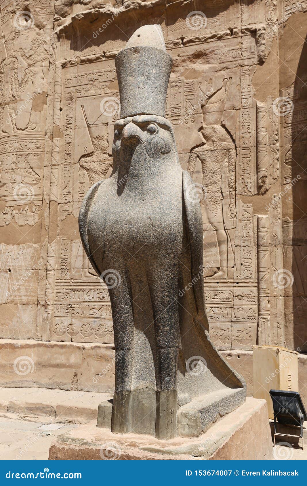 Horus Statue in Edfu Temple, Edfu, Egypt Editorial Photography - Image ...