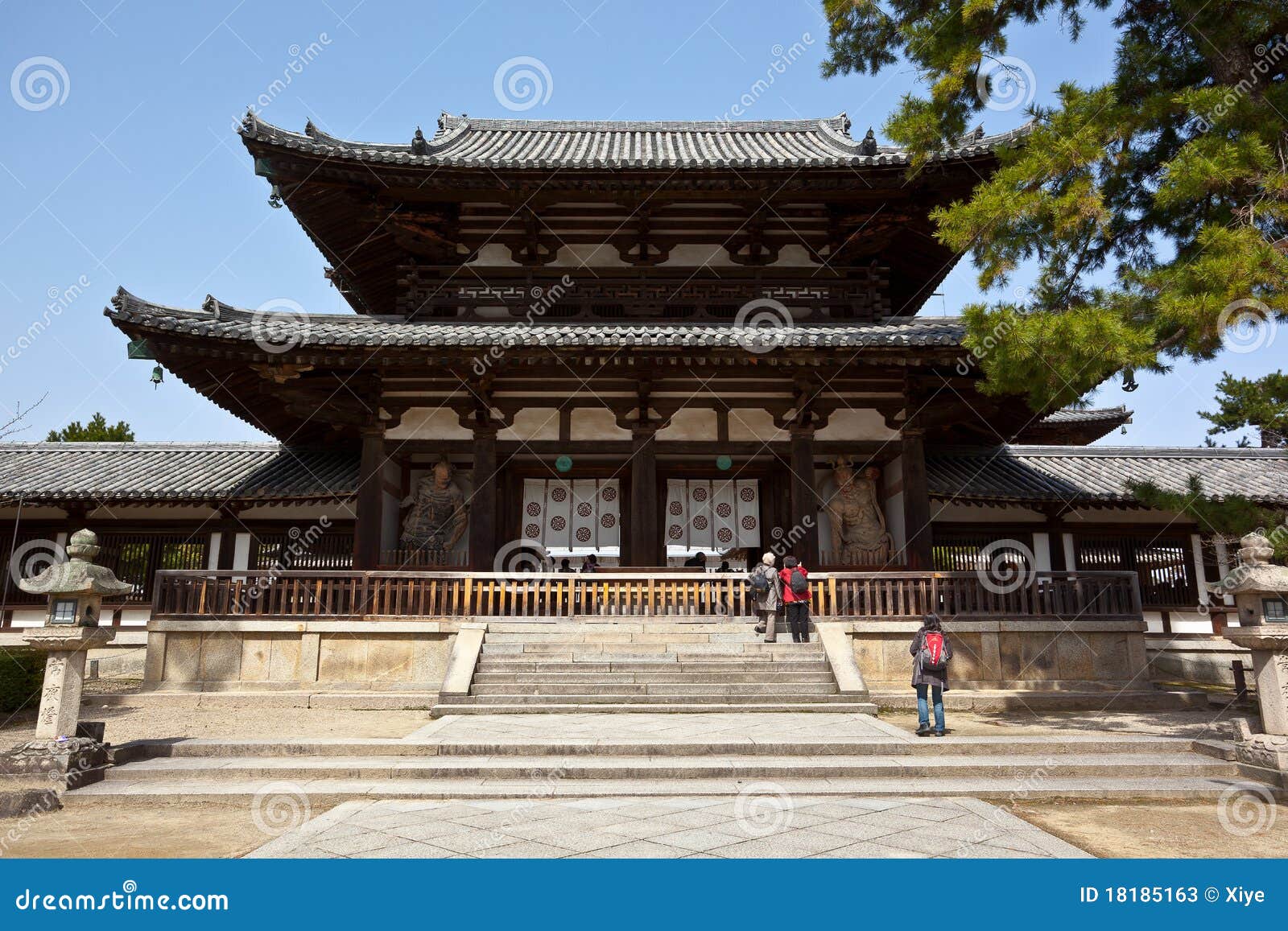 Horyuji west yard editorial stock photo. Image of taishi - 18185163