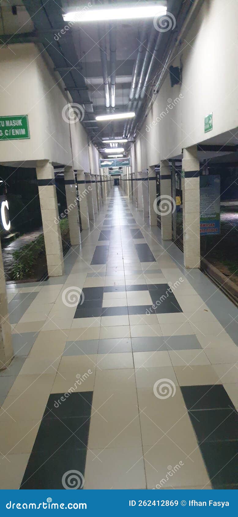 Hospital Hallway at Night Low Vision Stock Image - Image of hospital ...
