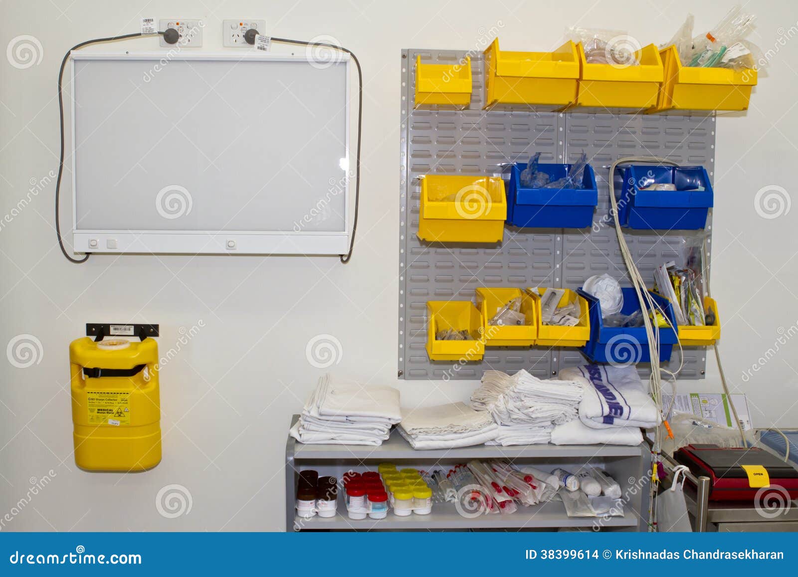 Hospital lab room stock photo. Image of analysis, laboratory - 38399614