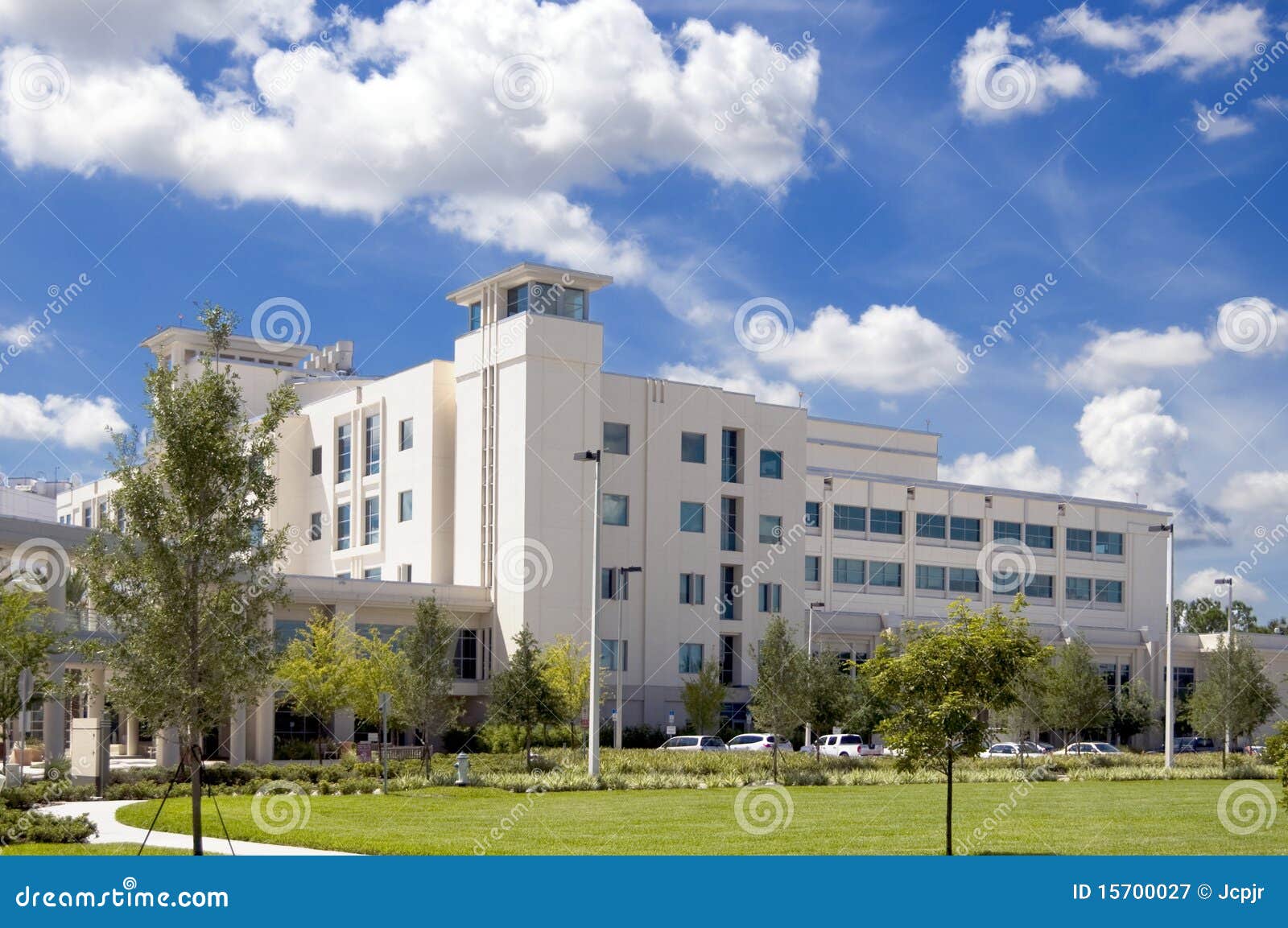 Hospital Moderno Fotografia de Stock Royalty Free - Imagem: 15700027