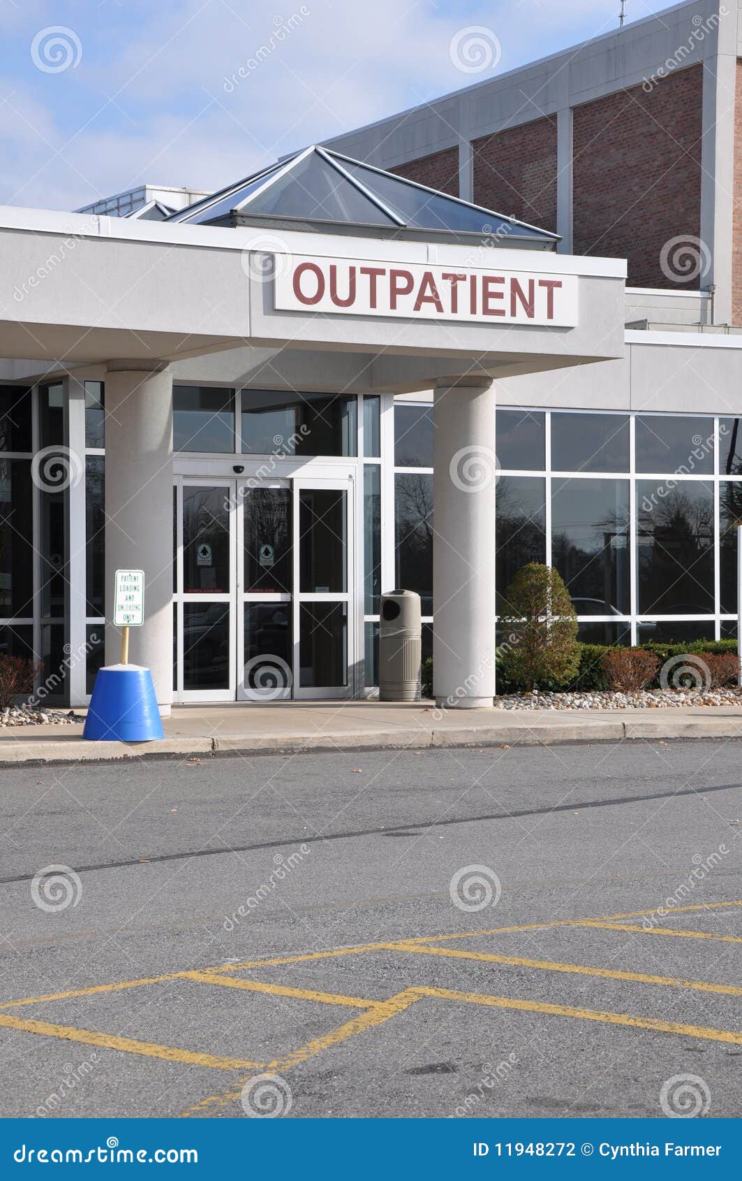 Hospital Outpatient Entrance Stock Photo - Image of asphalt, hospital ...