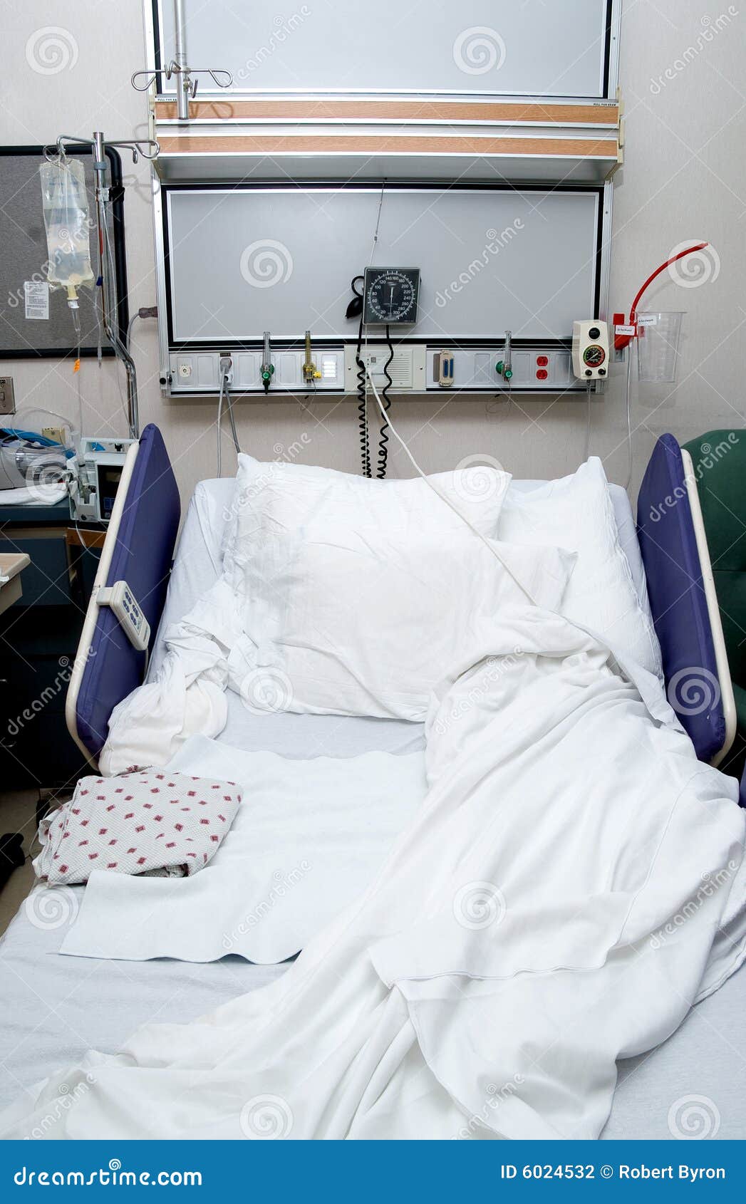 Hospital Room stock photo. Image of unit, treatment, medicine - 6024532