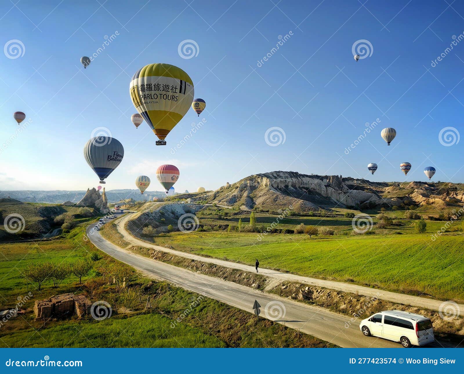 Hot Air Balloon Cappadocia Turkey Editorial Stock Image - Image of ...