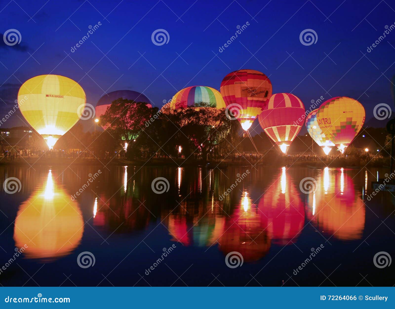 Hot Air Balloon Over Evening Summer Lake Editorial Photo - Image of ...