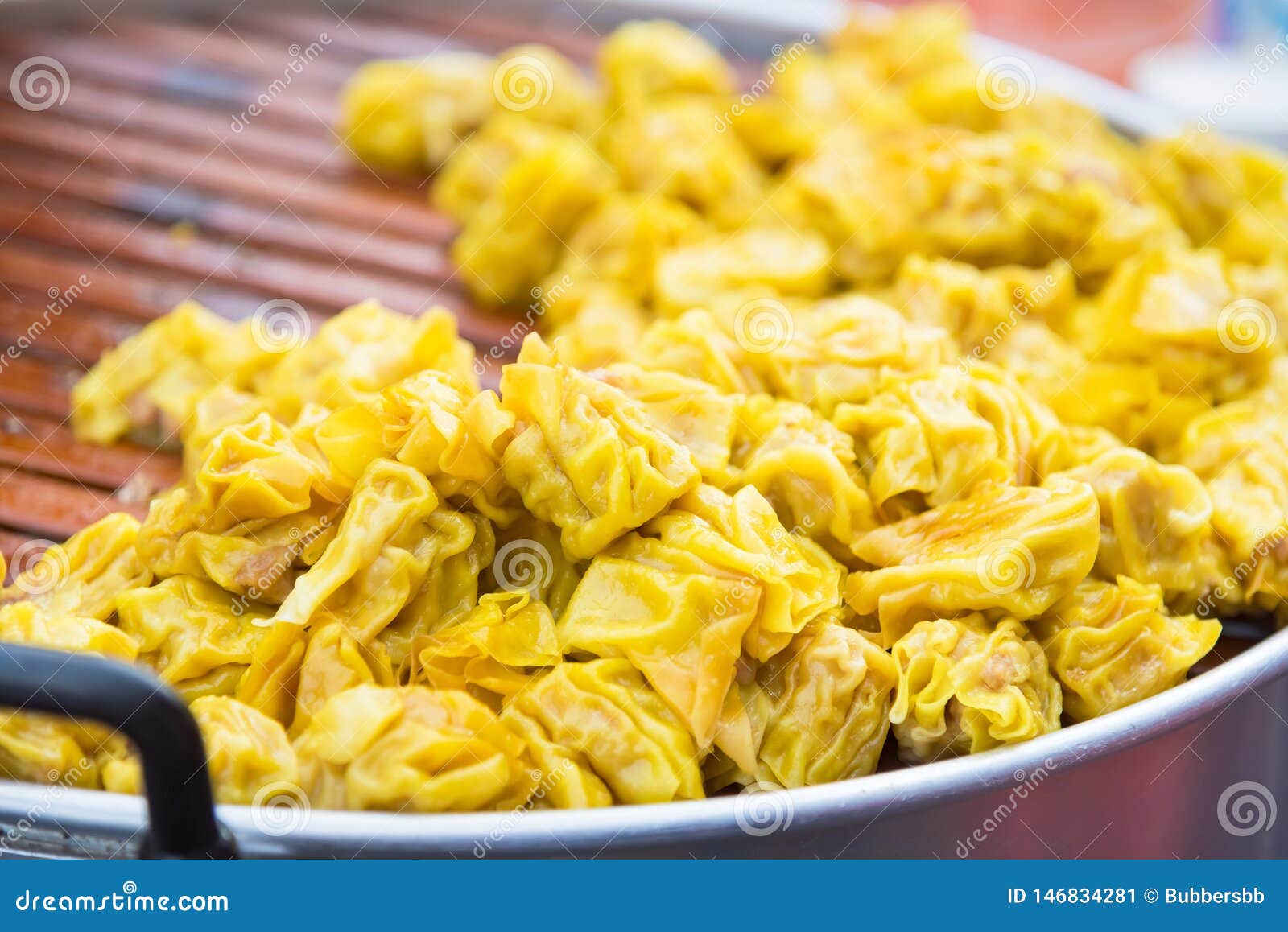 Hot Chinese Dim Sum in Bamboo Tray Stock Image - Image of steam, dinner ...