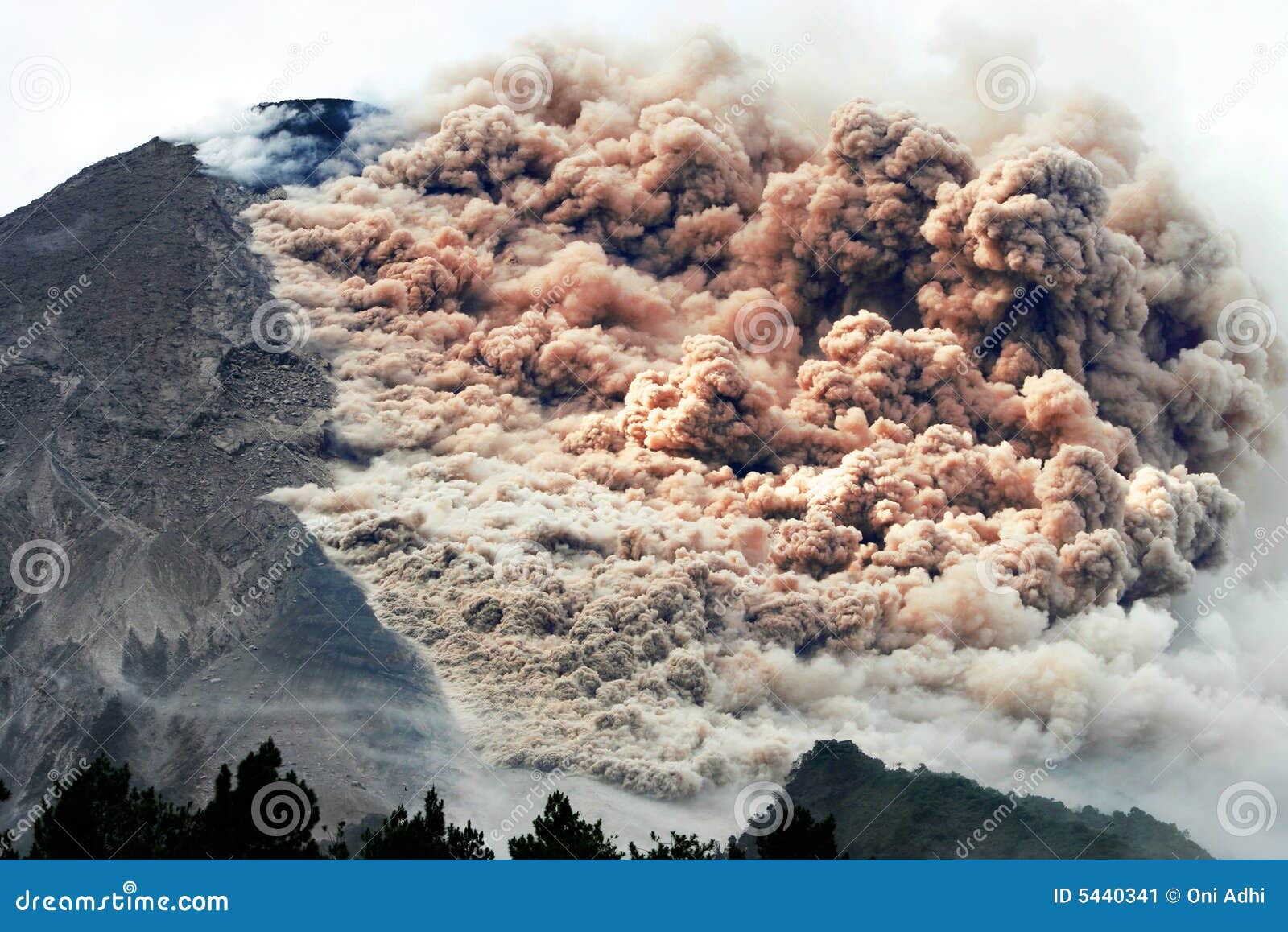 Hot cloud sprouting stock image. Image of landscape, reunion - 5440341