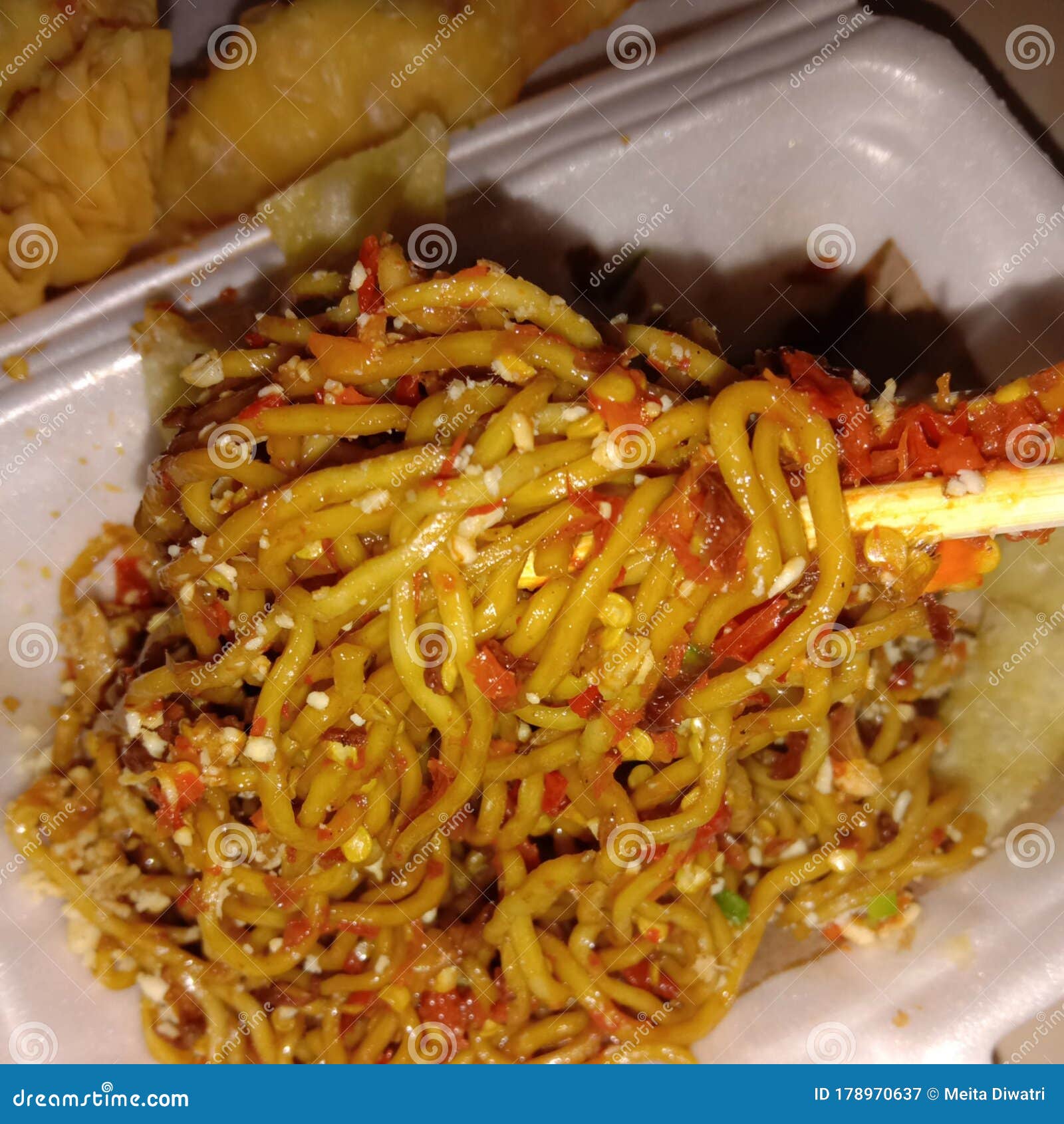 The Spicy Red Devil Chili Makes People Who Eat It Can Shed Tears ...