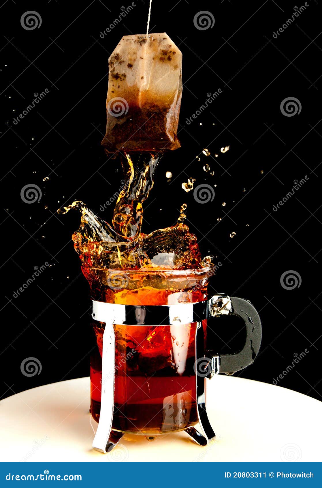 Hot splash of tea stock image. Image of splashing, drop - 20803311
